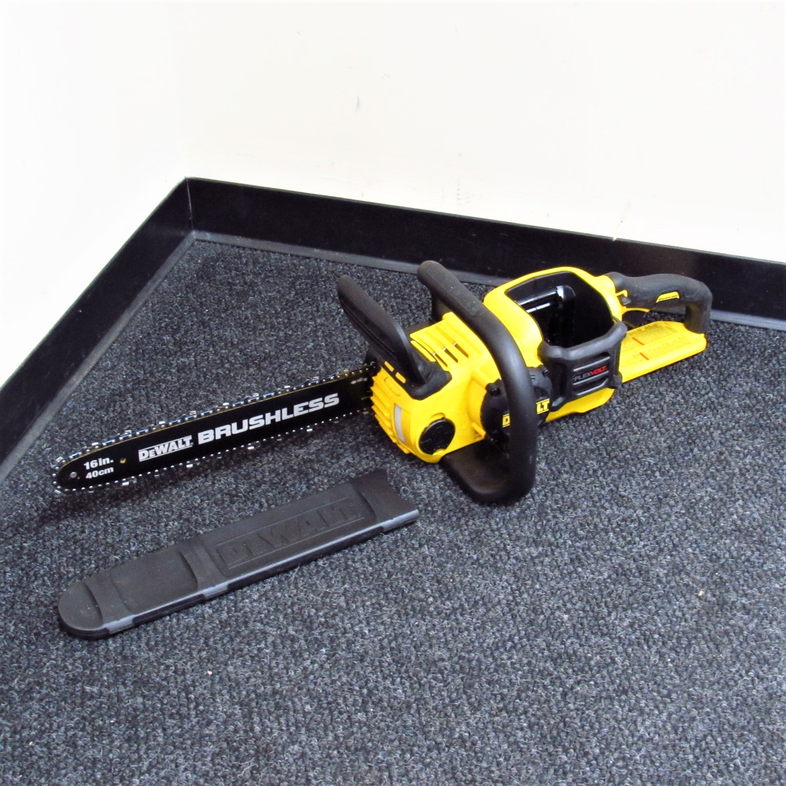 DeWalt DCCS670 60V Max Brushless 16'' Chainsaw - Local Pick-Up Only