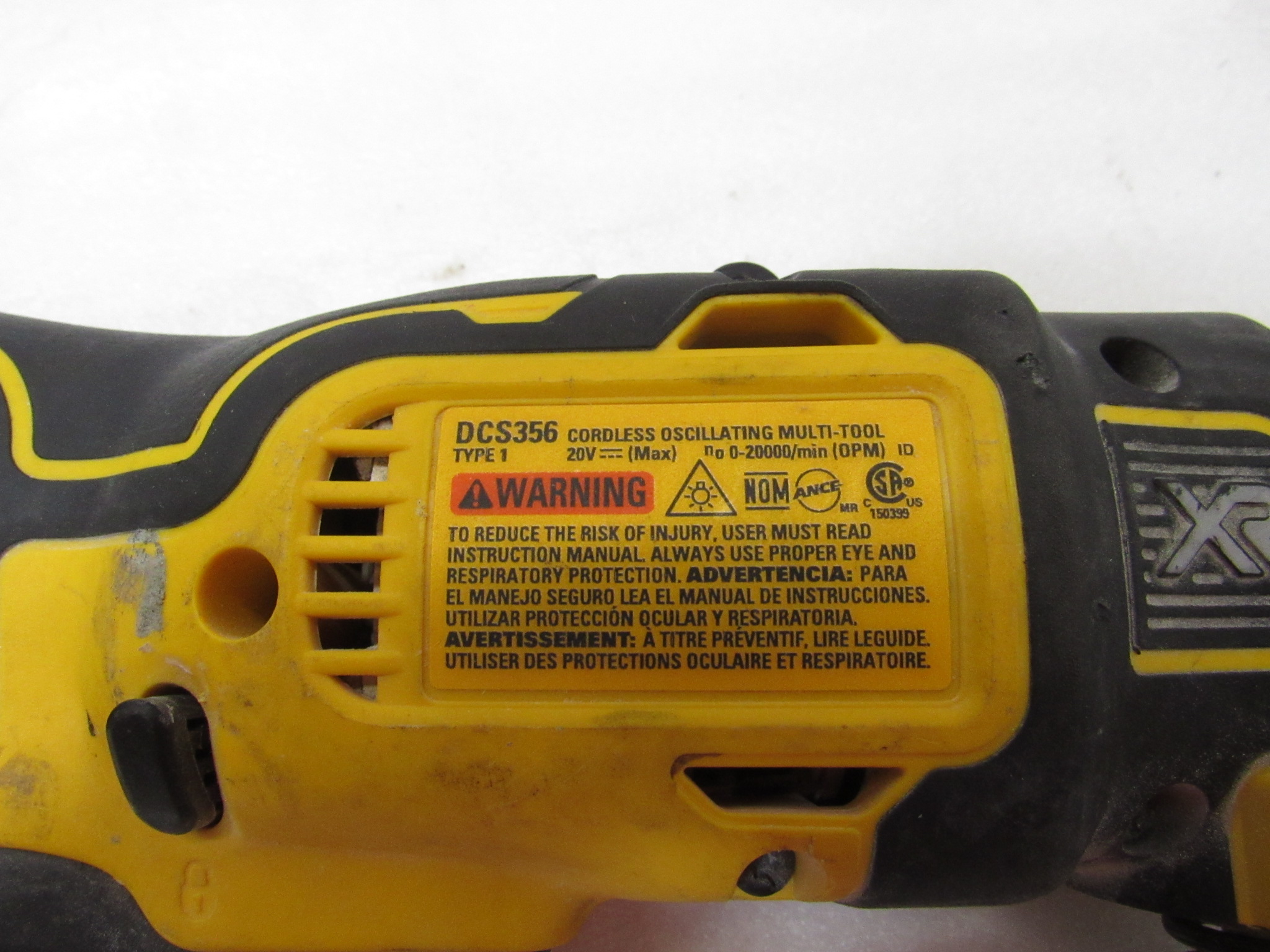 DEWALT DCS356 20-Volt MAX Brushless Lithium-Ion 3-Speed Oscillating ...