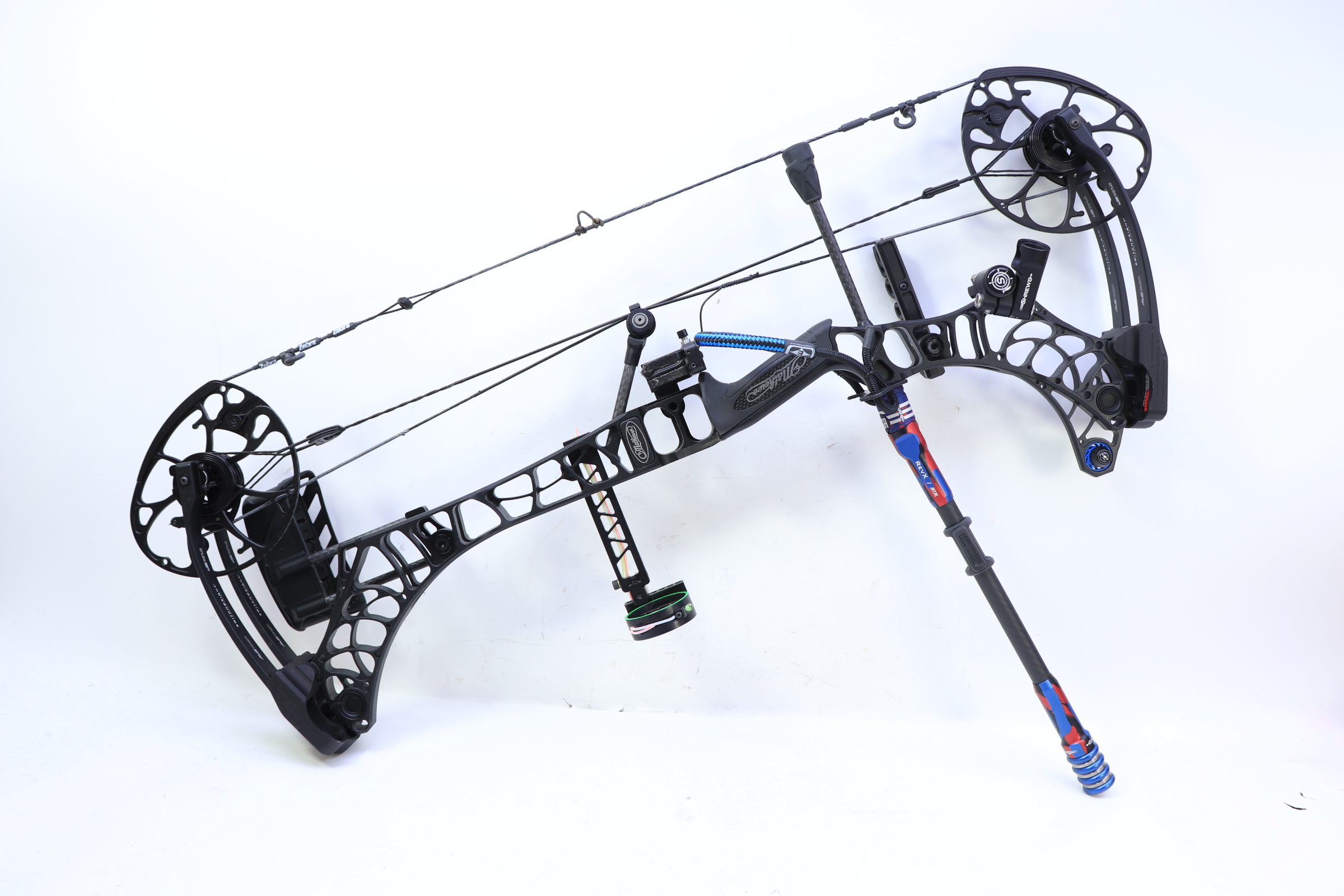 Mathews V3X 65 lbs Draw Weight 340 FPS 29" Right Handed Compound Bow