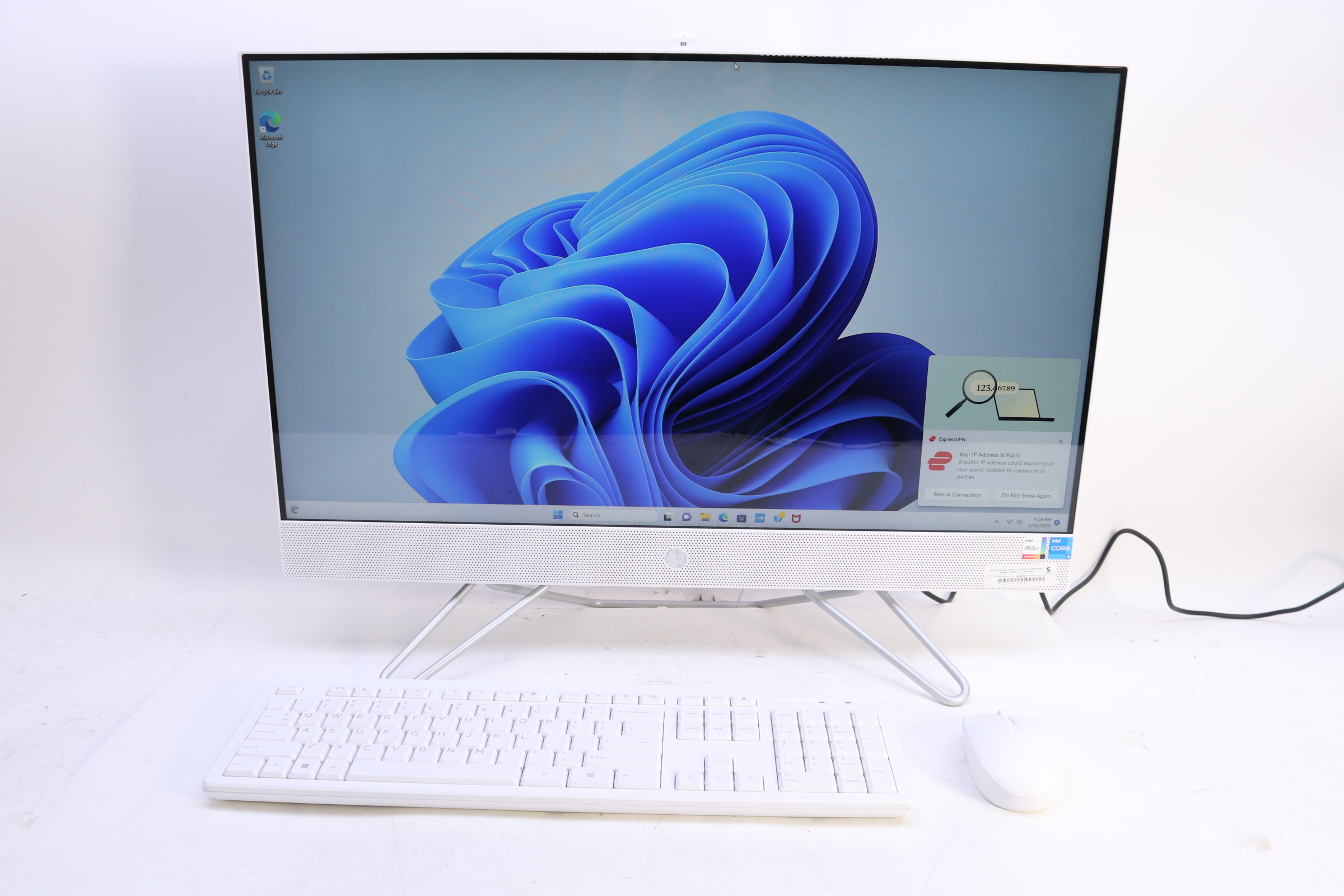 HP 27-CB1023W Windows 11 Intel Core i5-1235U 1.3GHz 8GB RAM 1TB SSD 27"