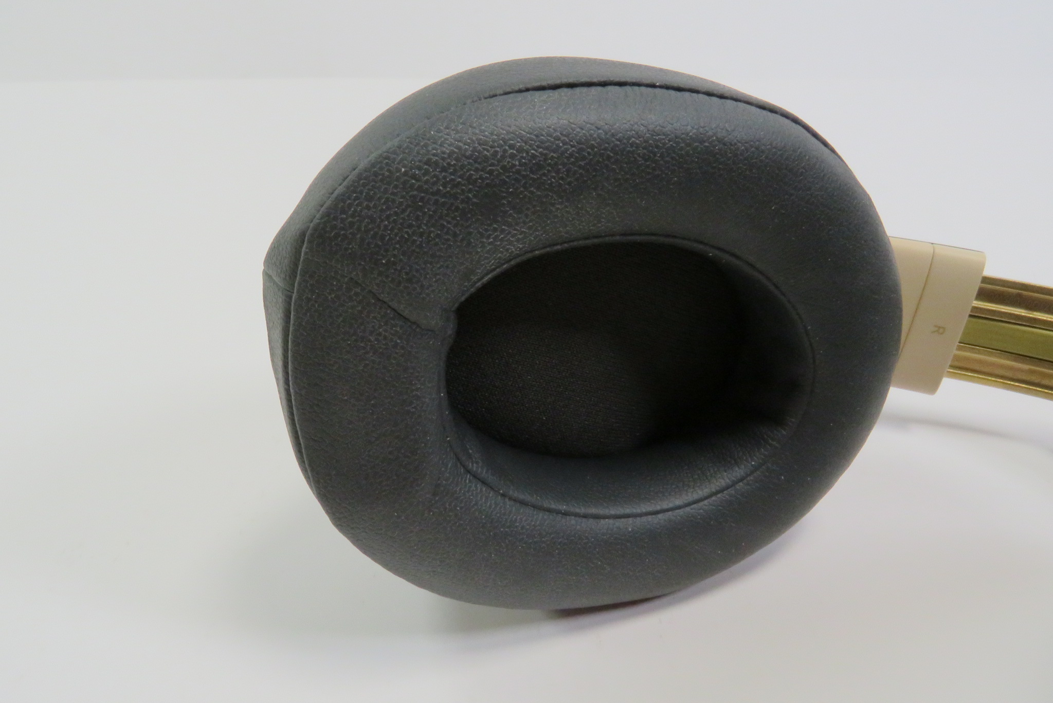 Apple Beats Studio 3 Wireless A1914 MXJ92LL/A Noise Cancelling Headphones