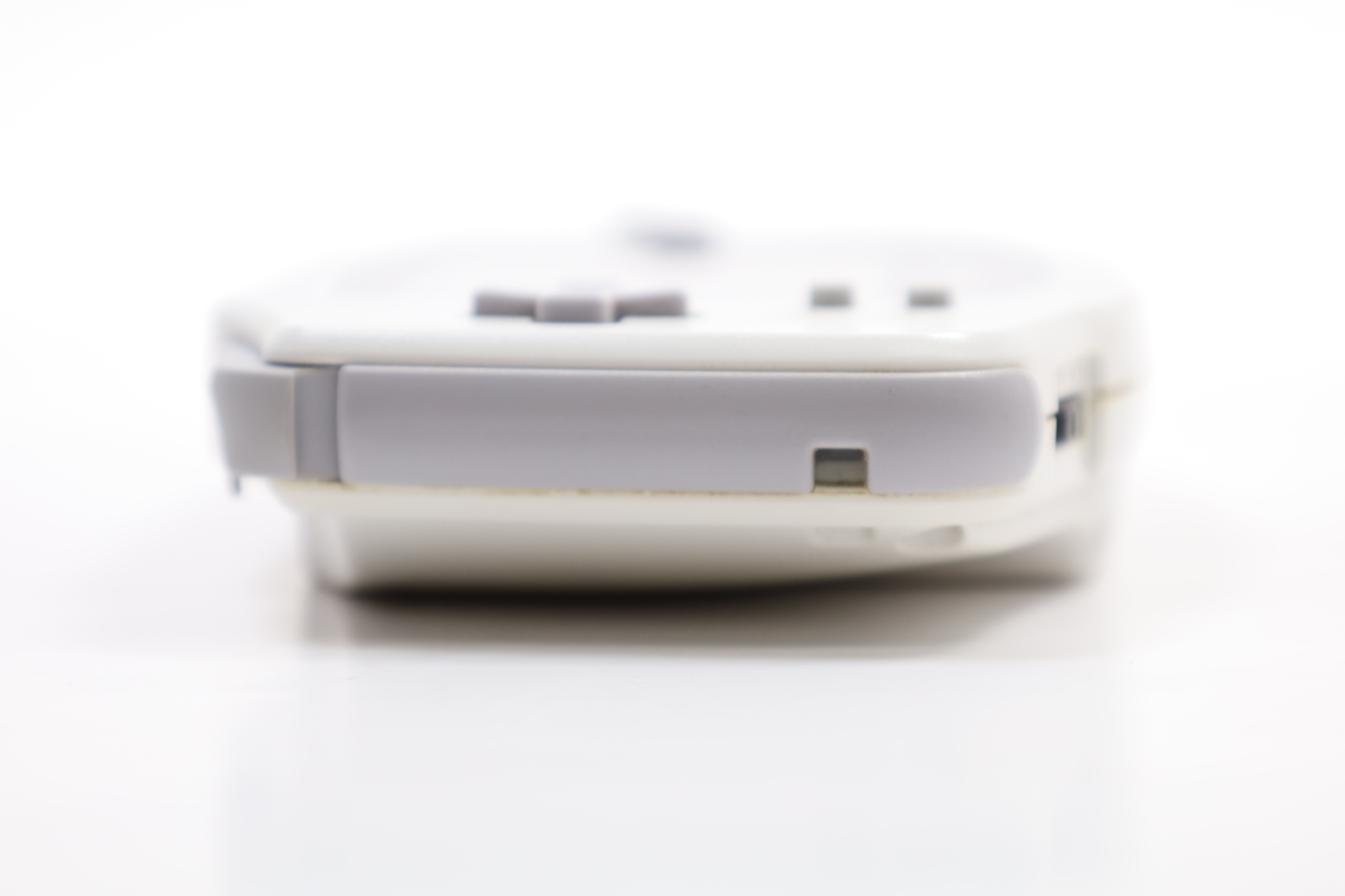 Nintendo Game Boy Advance AGB-001 CIB Portable Game System - White (7039)