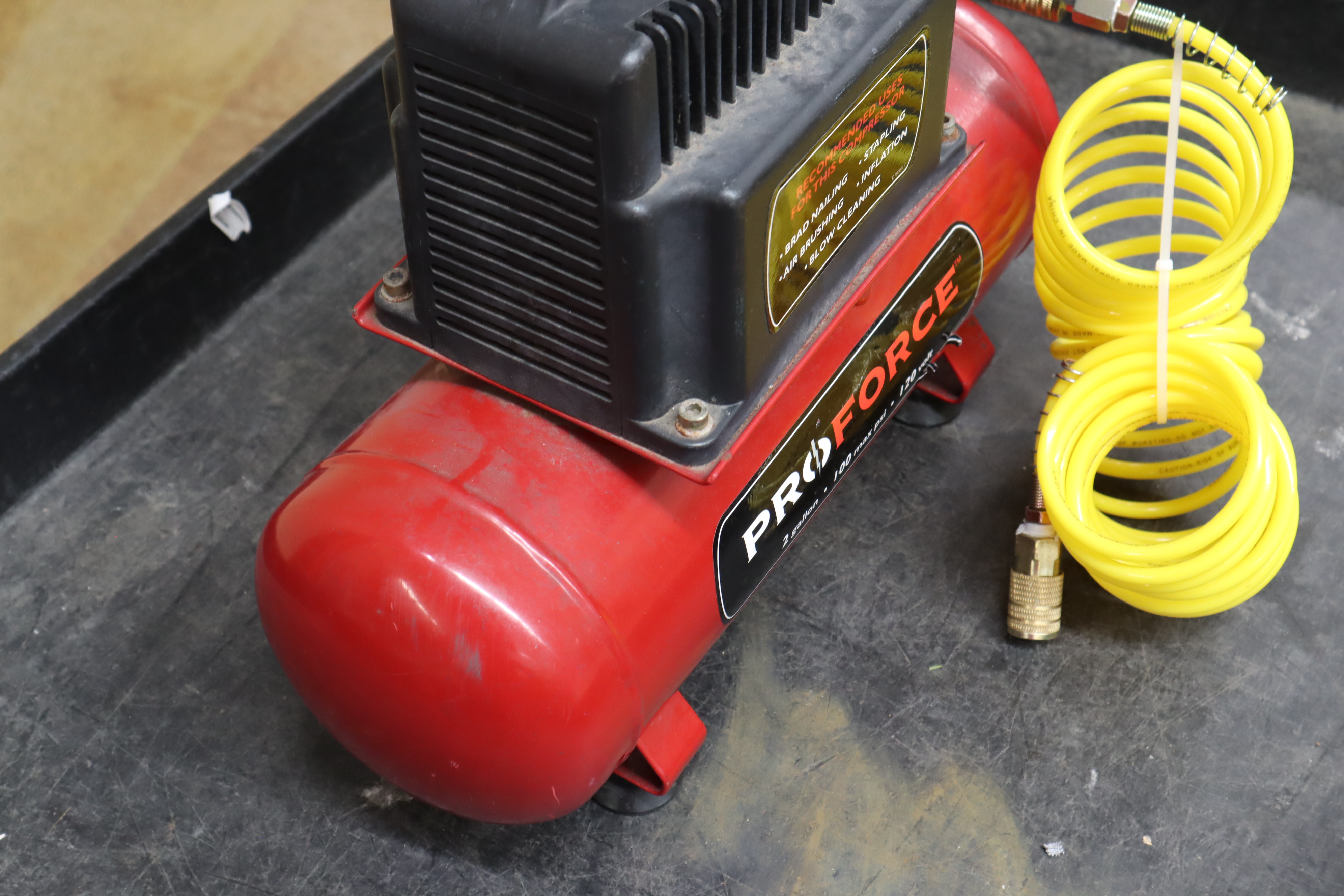 Pro Force VPF0000201 2 Gallon Air Compressor 100 PSI Local Pickup