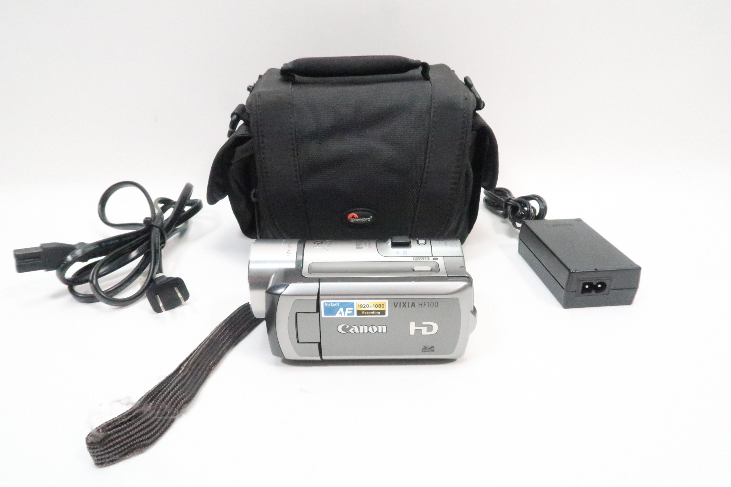 Canon VIXIA HF-100 AVCHD Flash Memory High Definition Camcorder