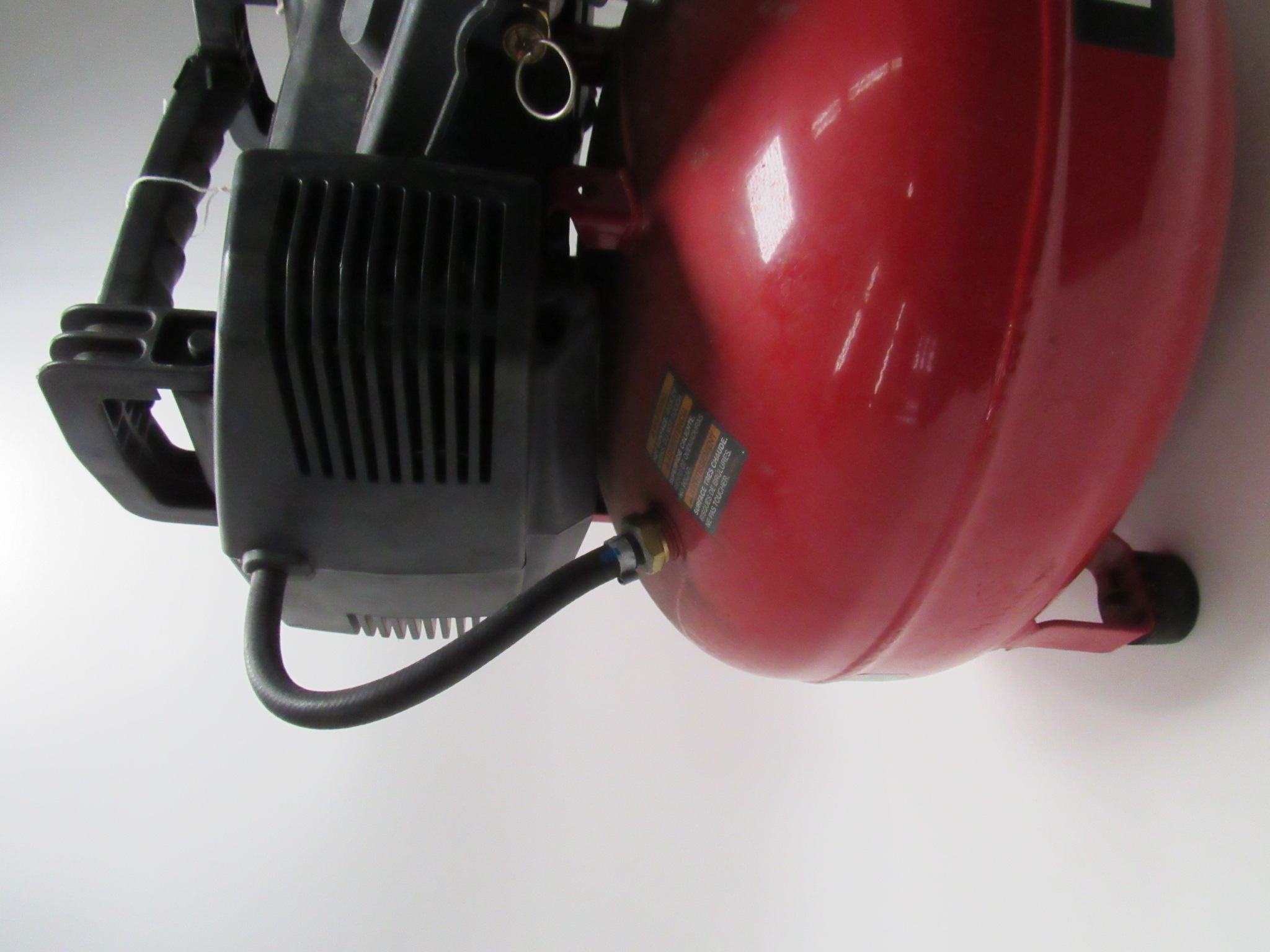 Porter Cable C2002 150PSI 6 Gallon Oil-Free Pancake Compressor Local ...