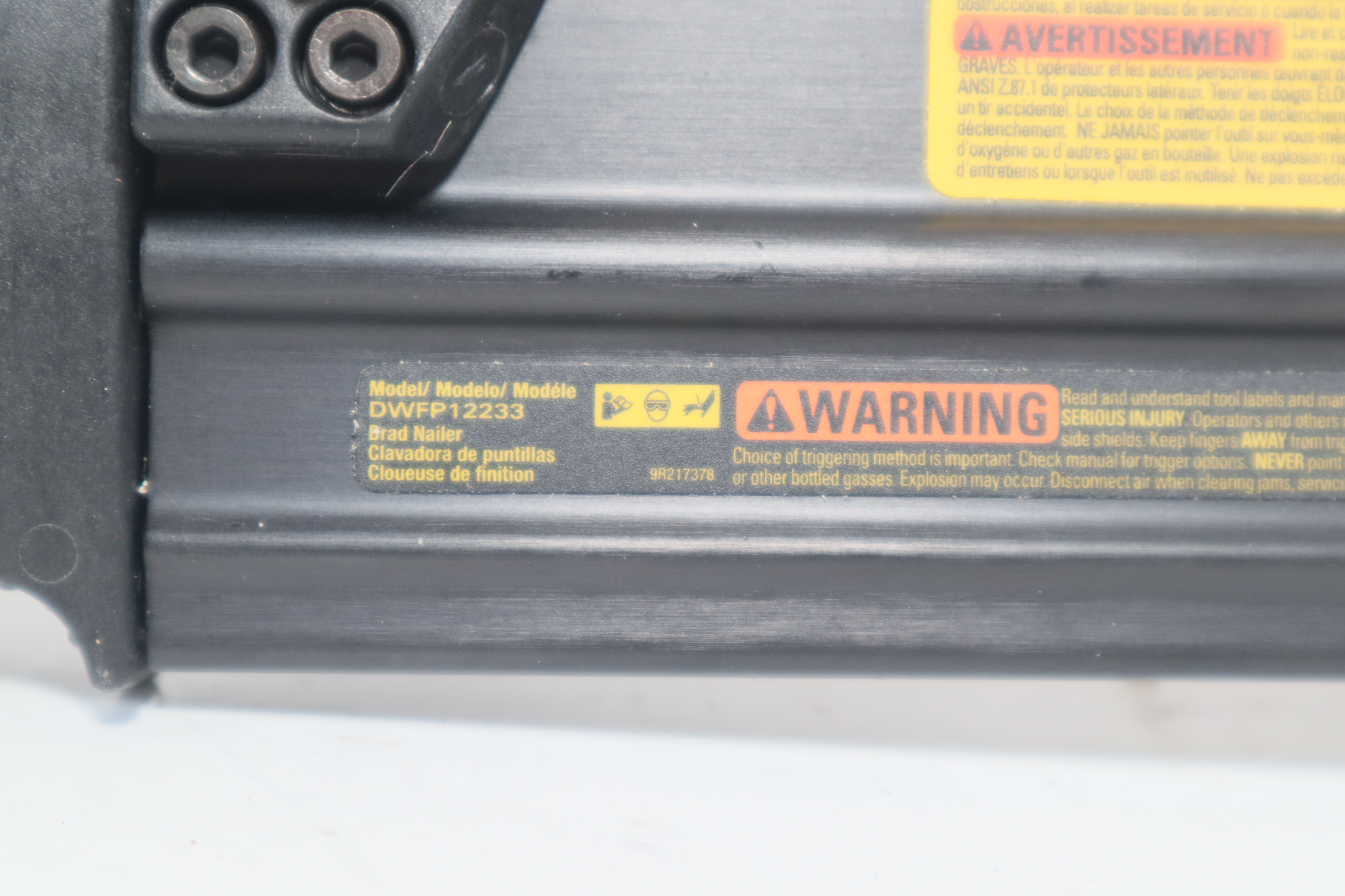 DeWalt DWFP12233 18-Gauge Pneumatic Corded Brad Nailer