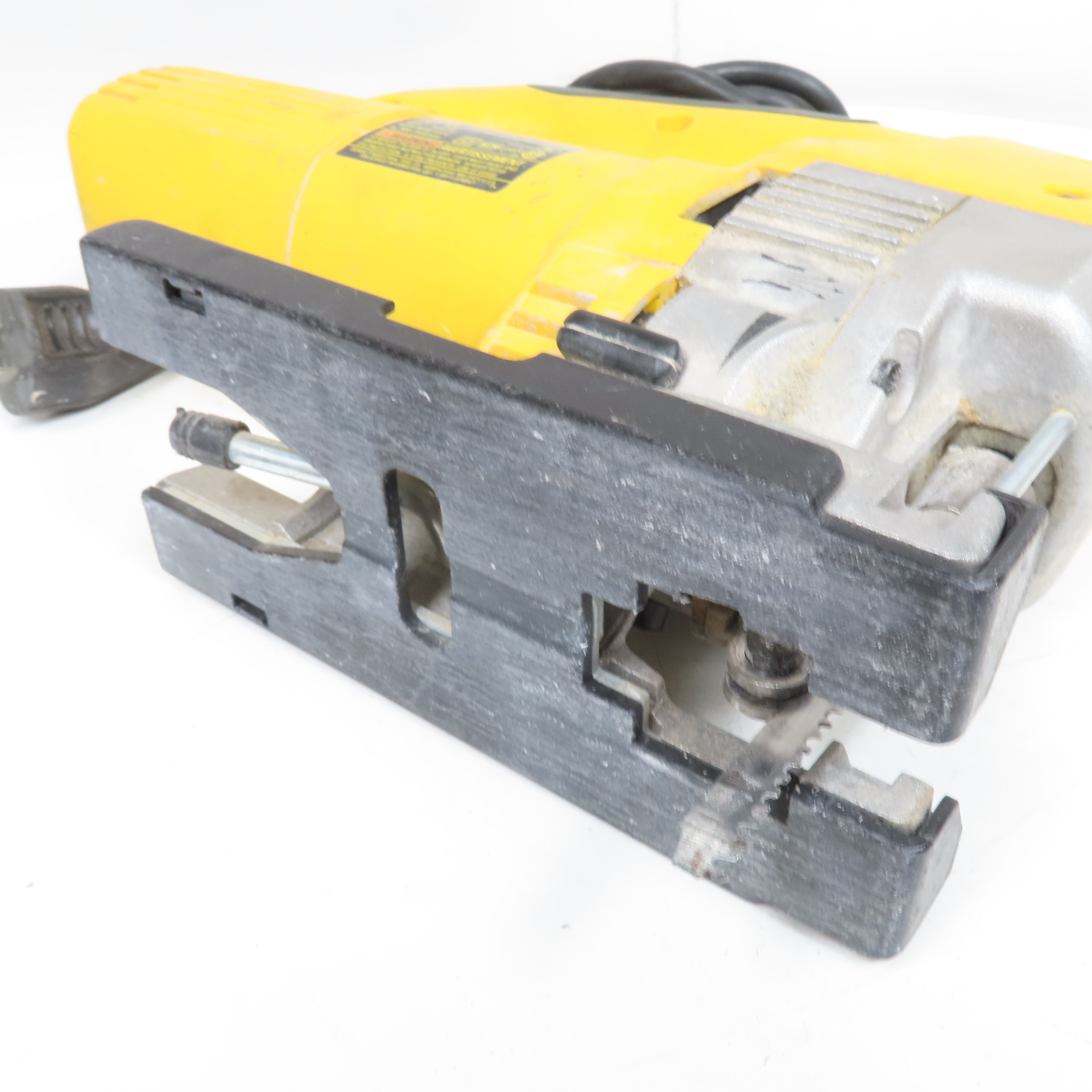 DeWalt DW321 120V 60mm Corded Variable Speed Jig Saw