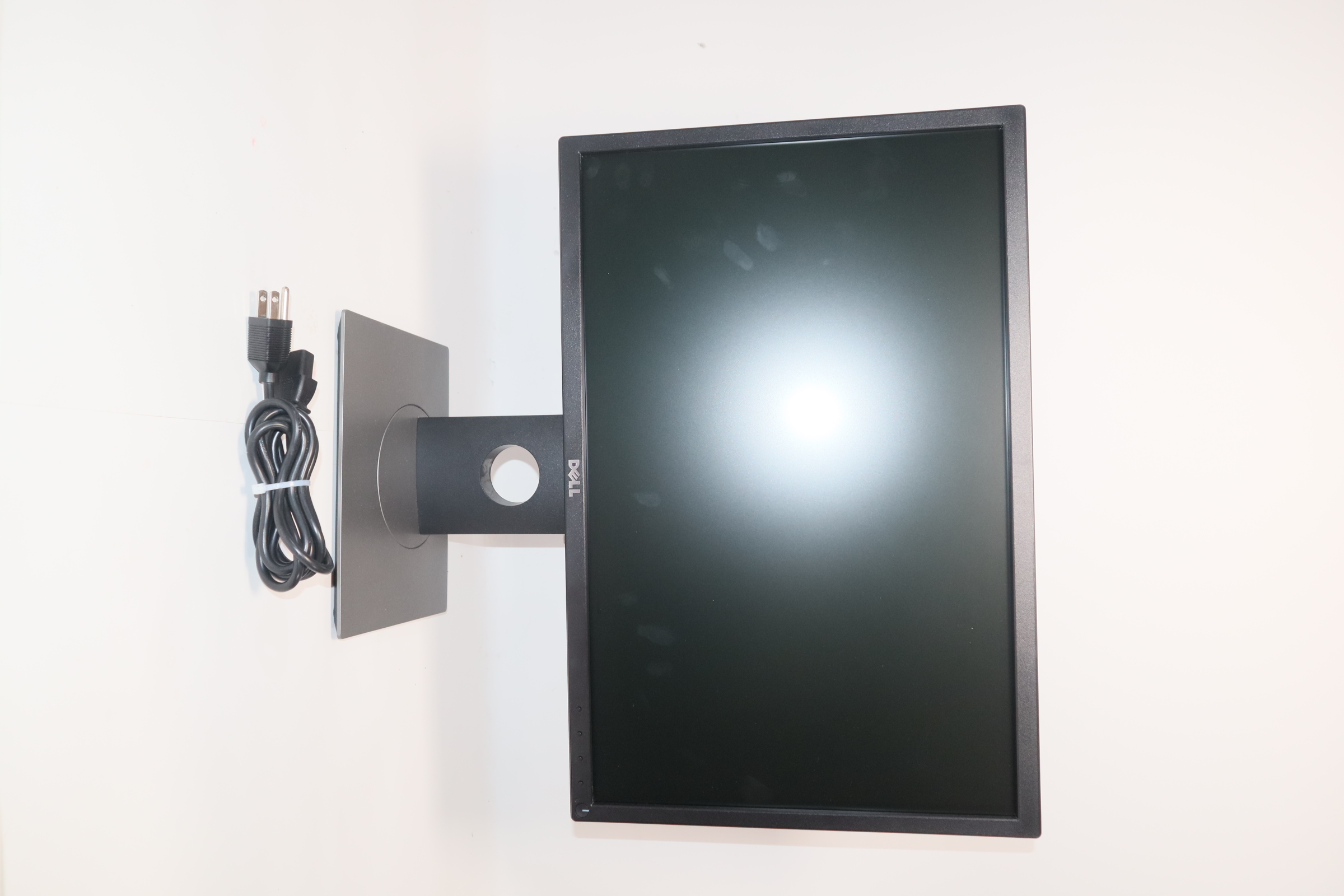 Dell P2217 22" Widescreen LCD Flat Panel Monitor BA13 9456
