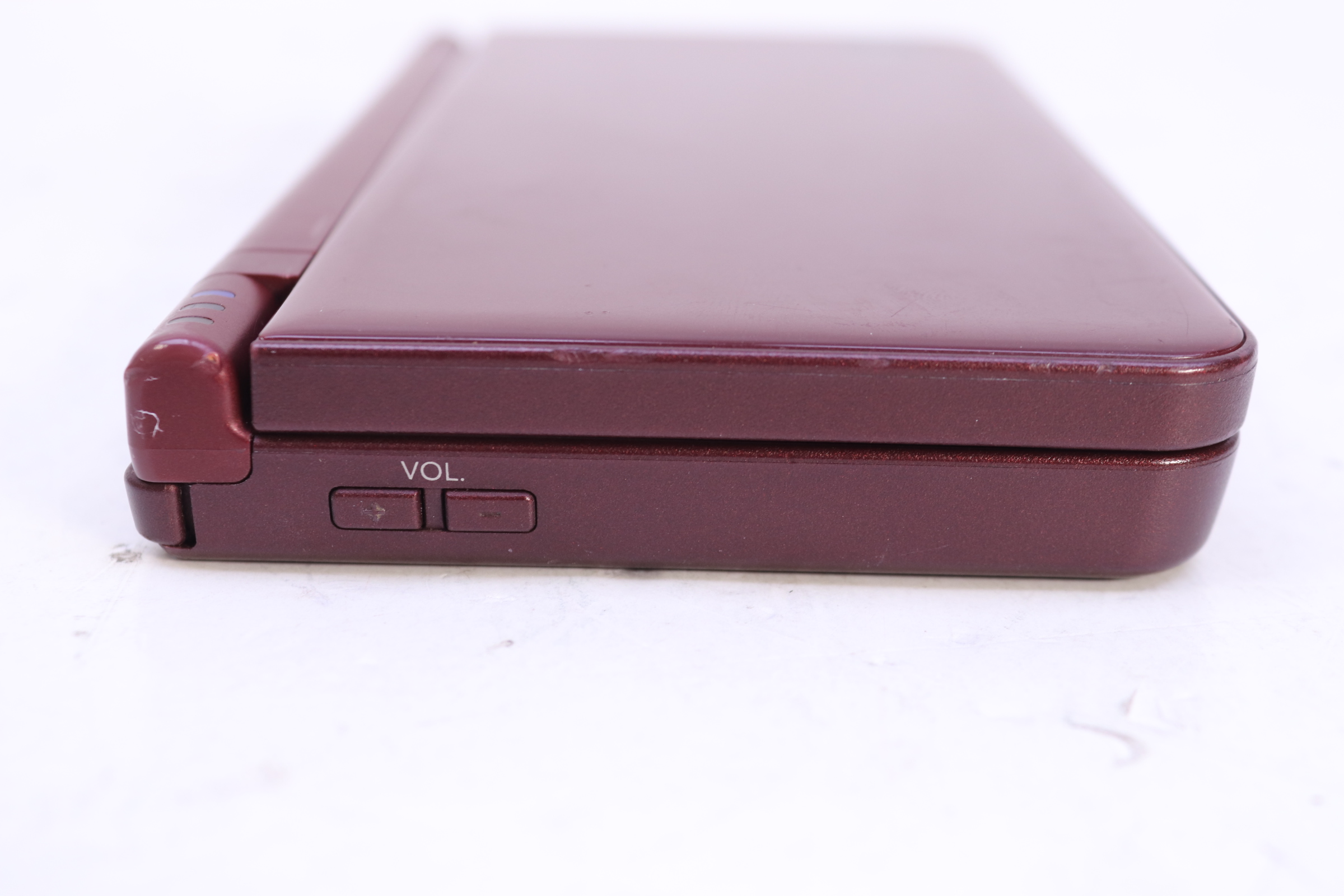 Nintendo UTL-001 Dual-Screen Handheld Video Game Console DSi XL