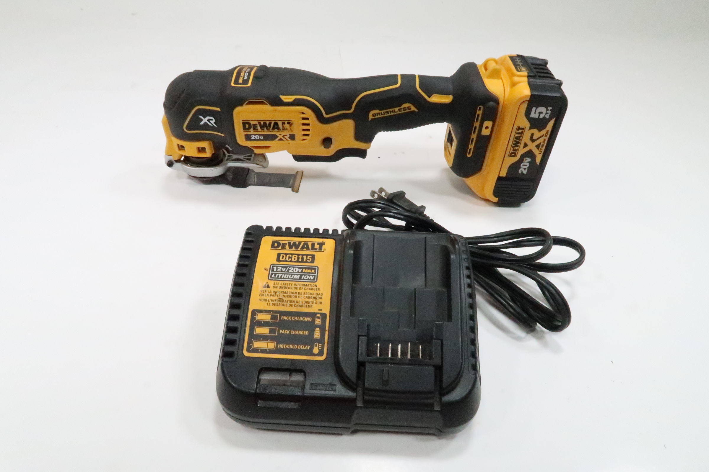 DeWalt DCS356 20V MAX XR Cordless Brushless 3-Speed Oscillating Multi ... DeWalt DCS356 20V MAX XR Cordless Brushless 3-Speed Oscillating Multi ...