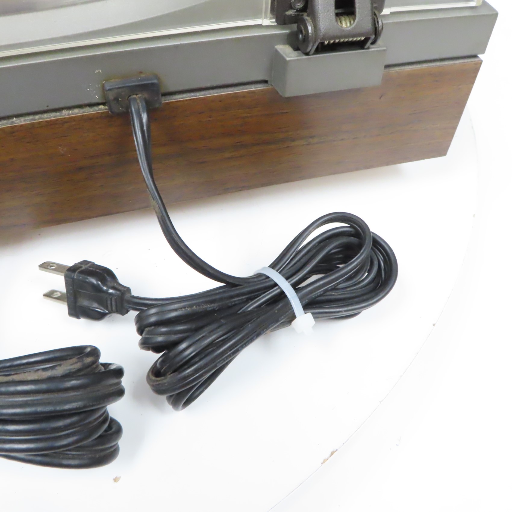 Pioneer PL-115D 2-Speed Belt-Drive Turntable/Record Player