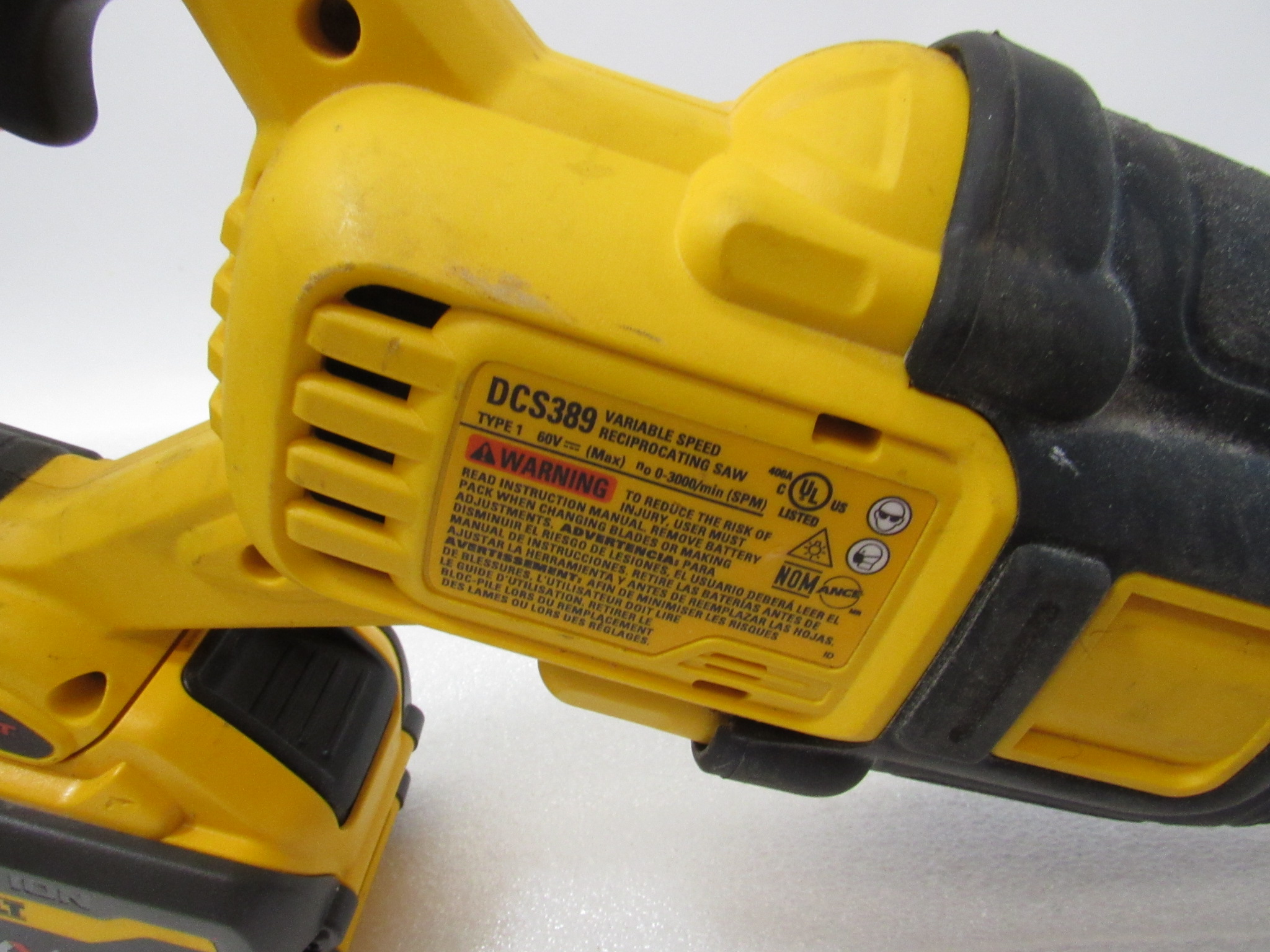 DeWalt DCS389 60V MAX FLEXVOLT Brushless Cordless Reciprocating Saw