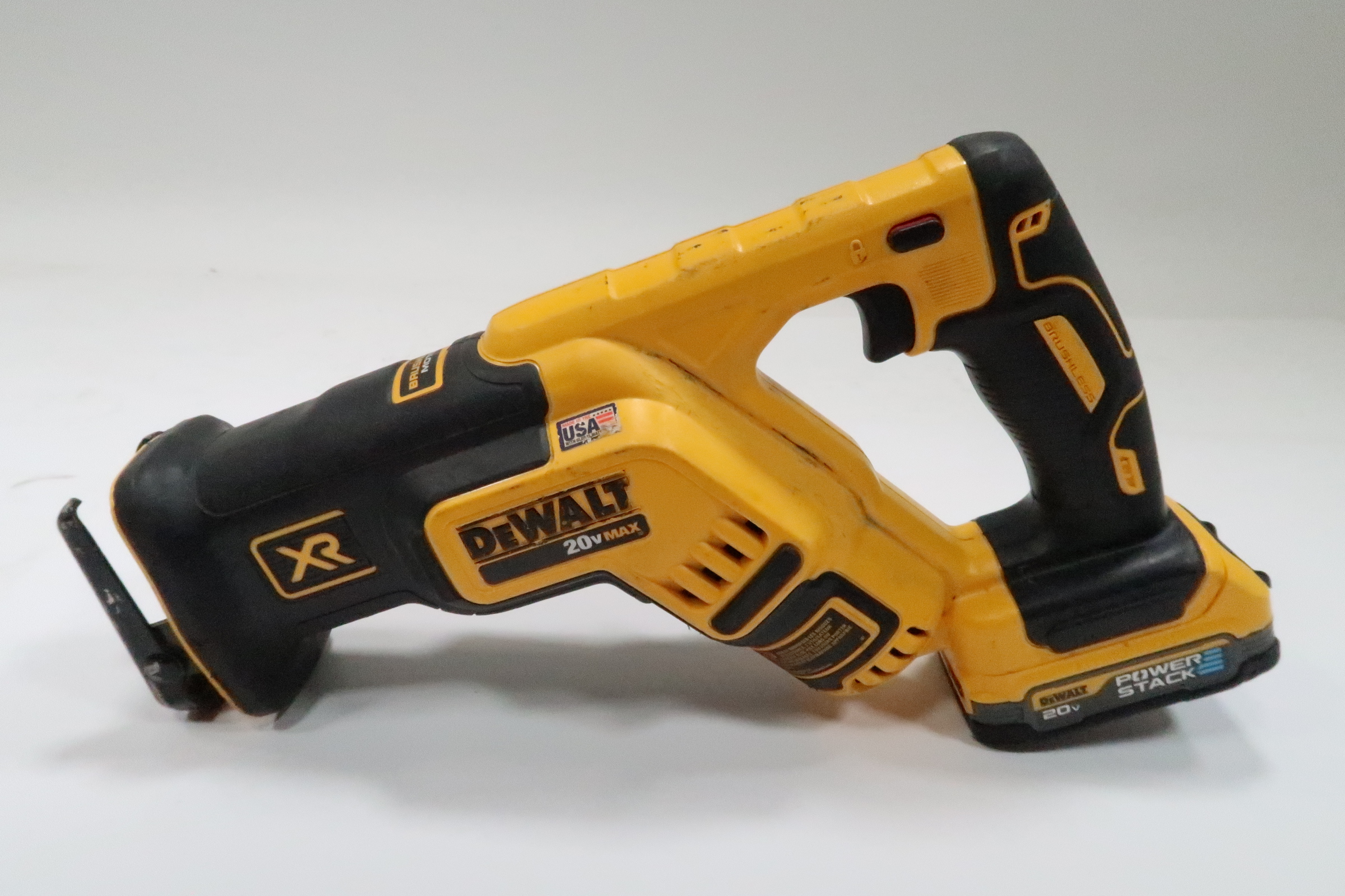 DeWalt DCS367 20V MAX XR Cordless Brushless Compact Reciprocating Saw 8701