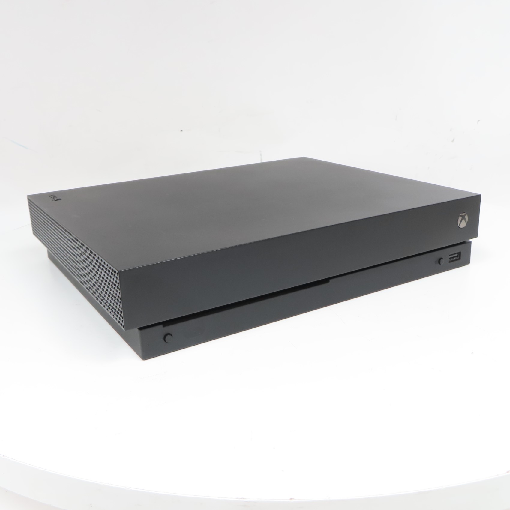 Microsoft 1787 Xbox One X 1TB Video Game Console - Black (4755)