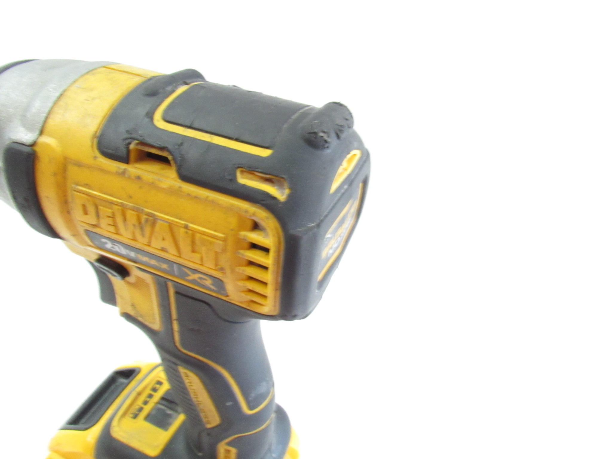 DeWalt DCF887 20-Volt MAX XR Cordless Brushless 3-Speed 1/4 in. Impact ...