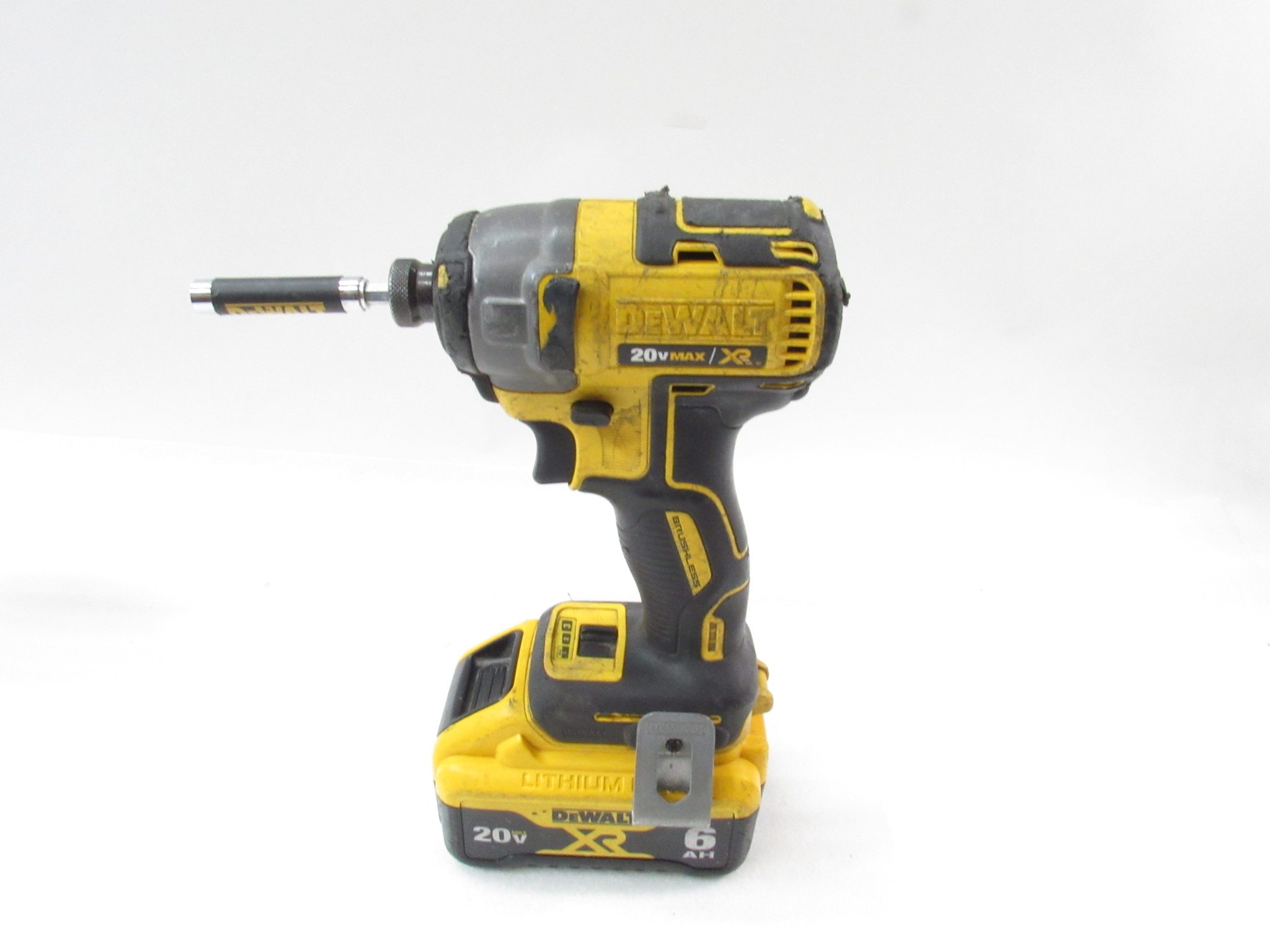 DeWalt DCF887 20-Volt MAX XR Cordless Brushless 3-Speed 1/4 in. Impact ...