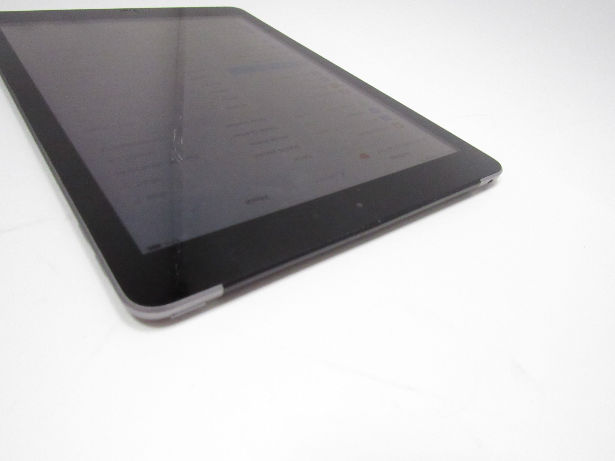 Apple iPad 6th Gen MR6R2LL/A A1954 32GB Silver