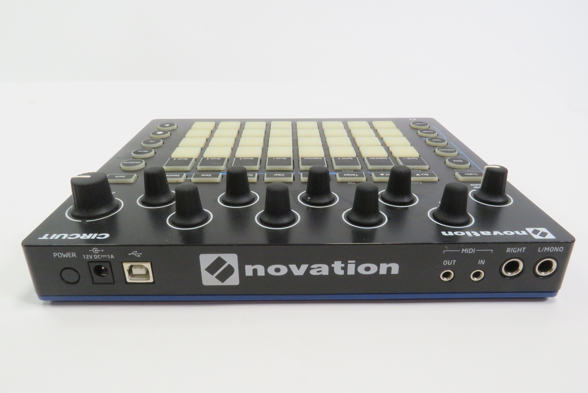 Novation Circuit Groovebox Midi Controller