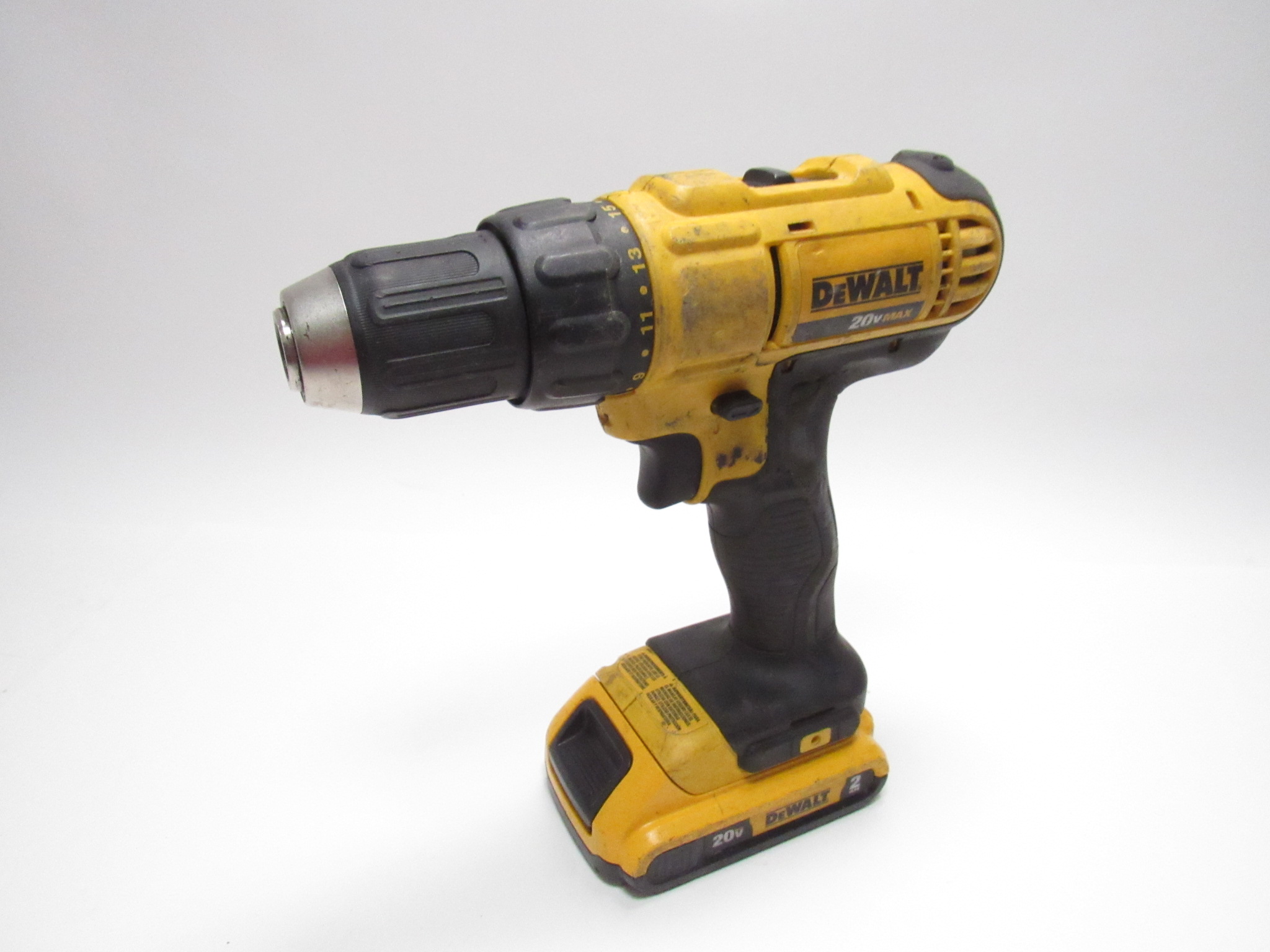 DeWalt DCD771 20-Volt MAX Lithium-Ion Cordless 1/2 in. Drive Drill/Driver