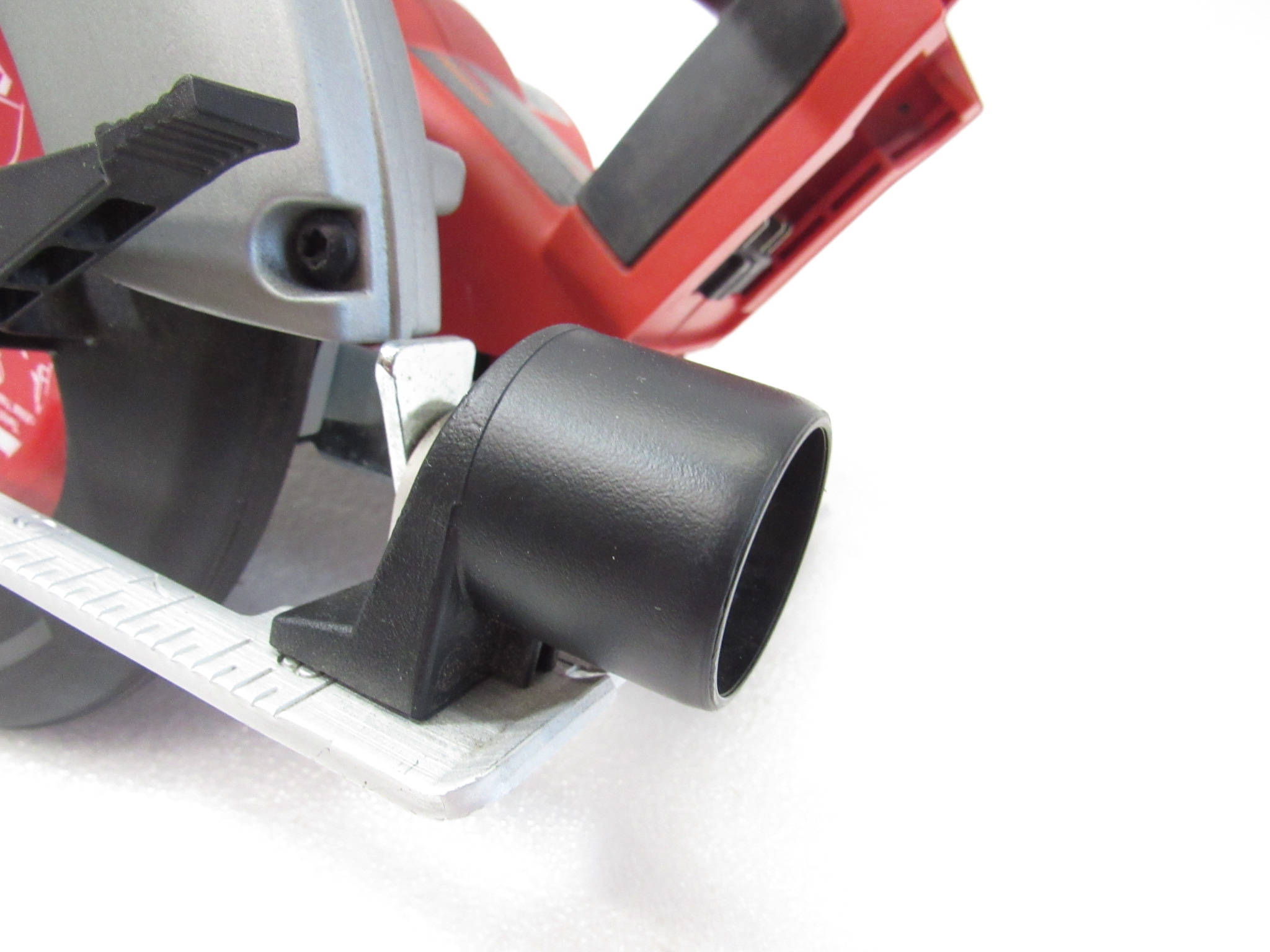 Milwaukee 2630-20 M18 18V Lithium-Ion Cordless 6-1/2" Circular Saw