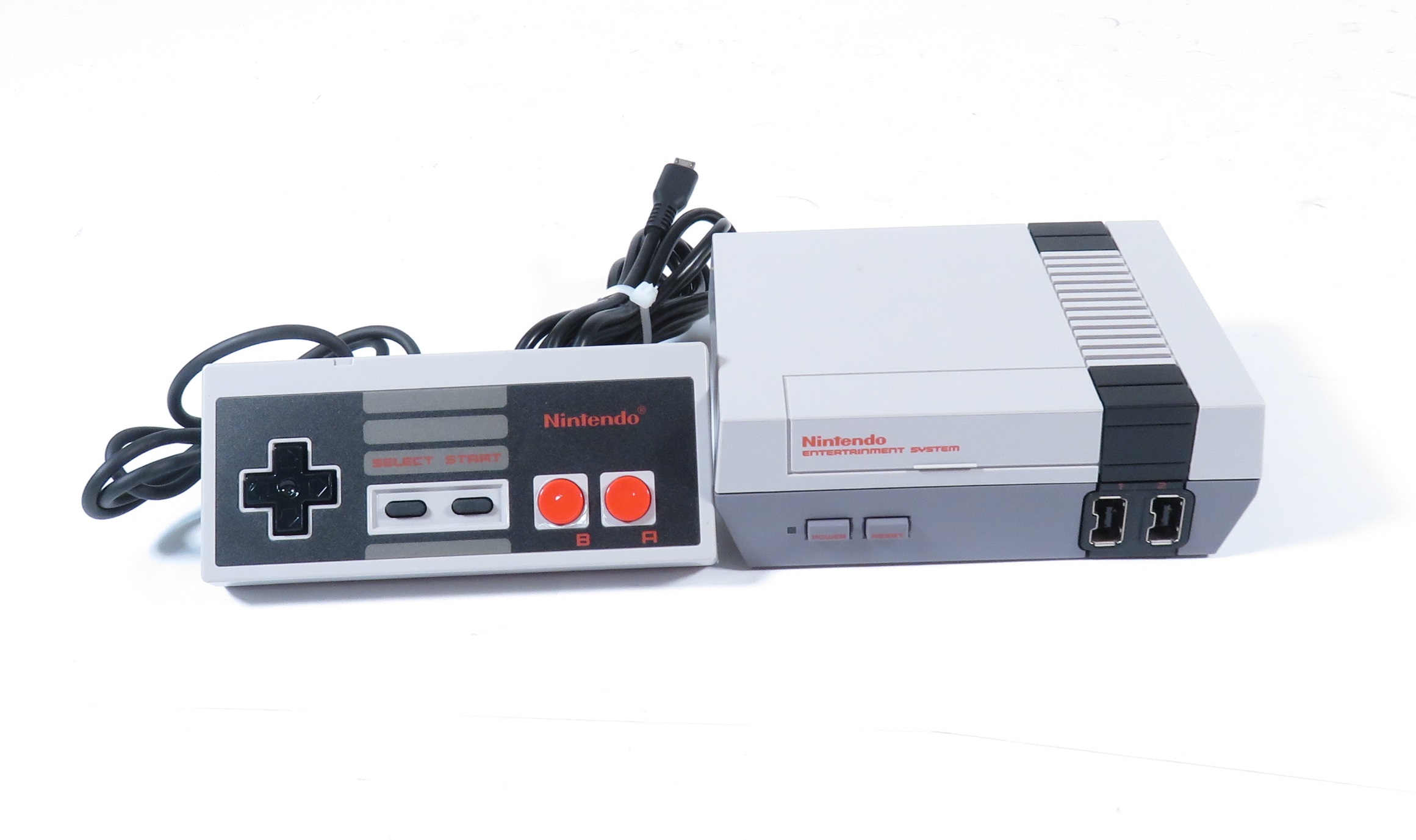 Nintendo NES Classic Edition CLV-001 Pre Loaded 30 Games Video Gaming ...