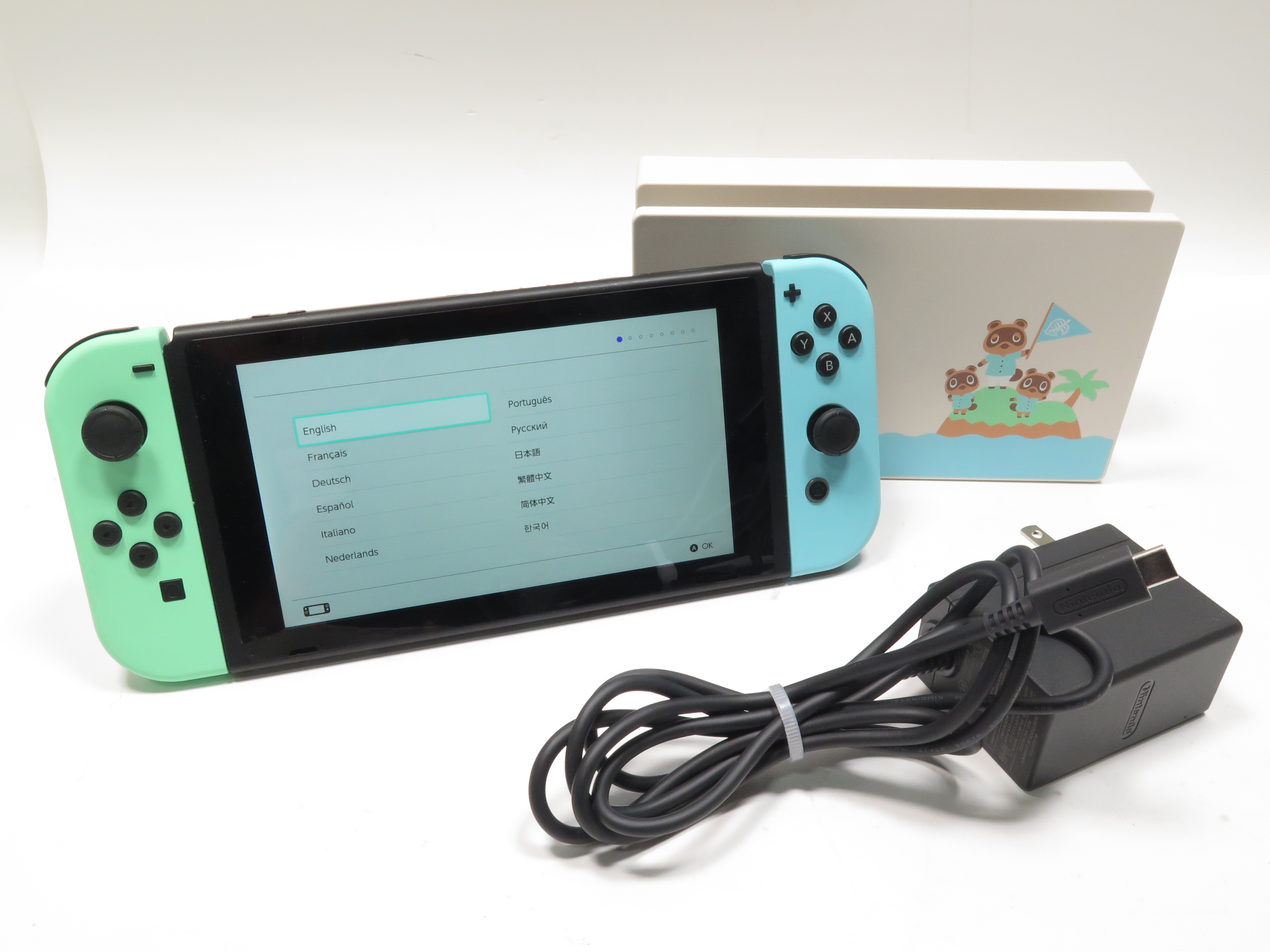 Nintendo HAC-001 Switch Handheld Video Game Console - Animal Crossing 3691
