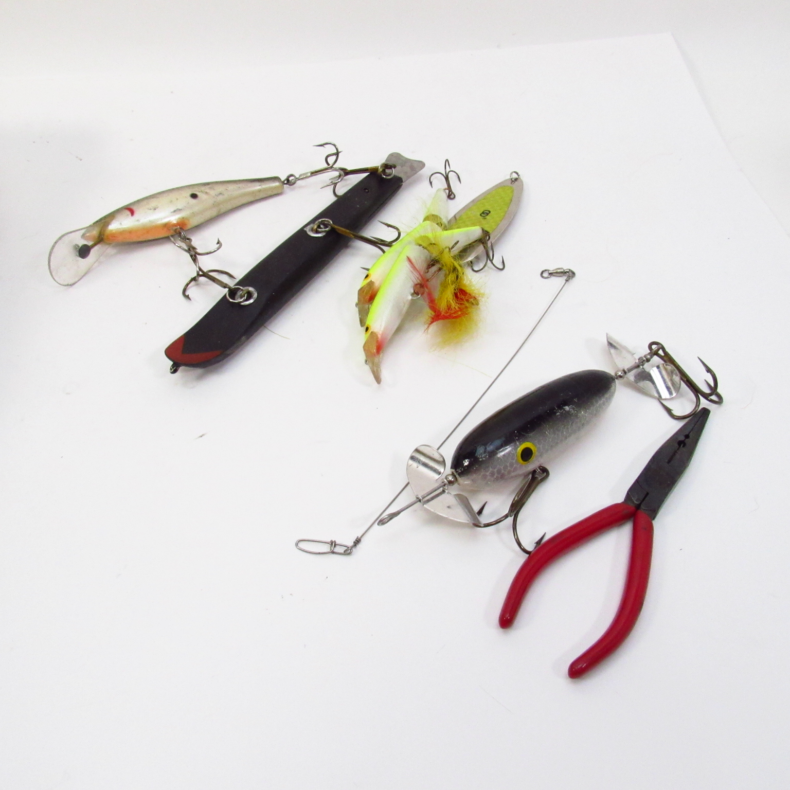 Assorted Fishing Muskie Lure Tackle Set