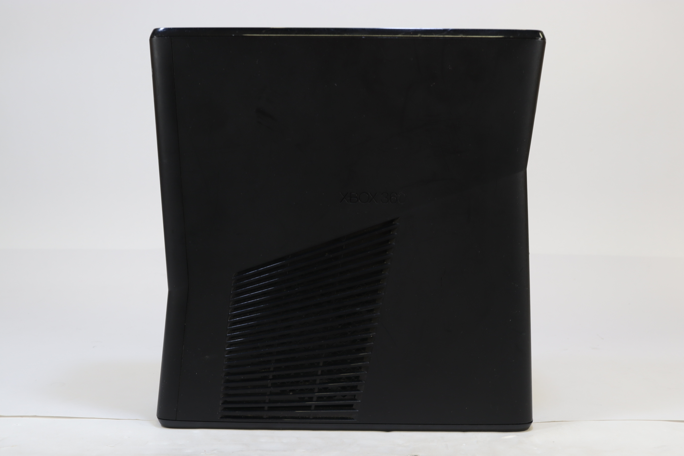 Microsoft Xbox 360 S 1439 160GB HDD Matte Black Video Game Console - 3609