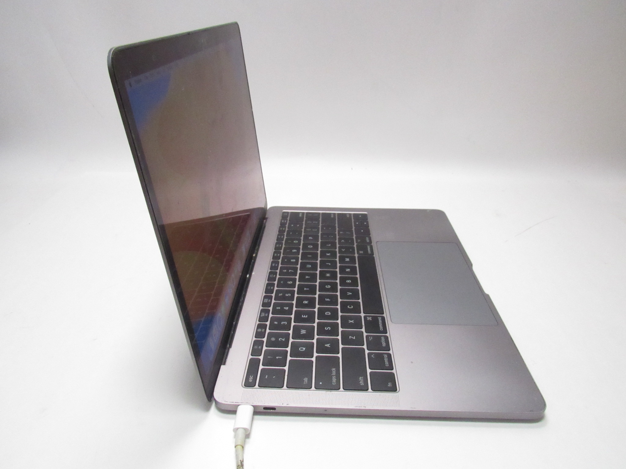 Apple MacBook Pro (2017) MPXQ2LL/A Core i5-7360U 2.3Ghz 128GB SSD 8GB ...