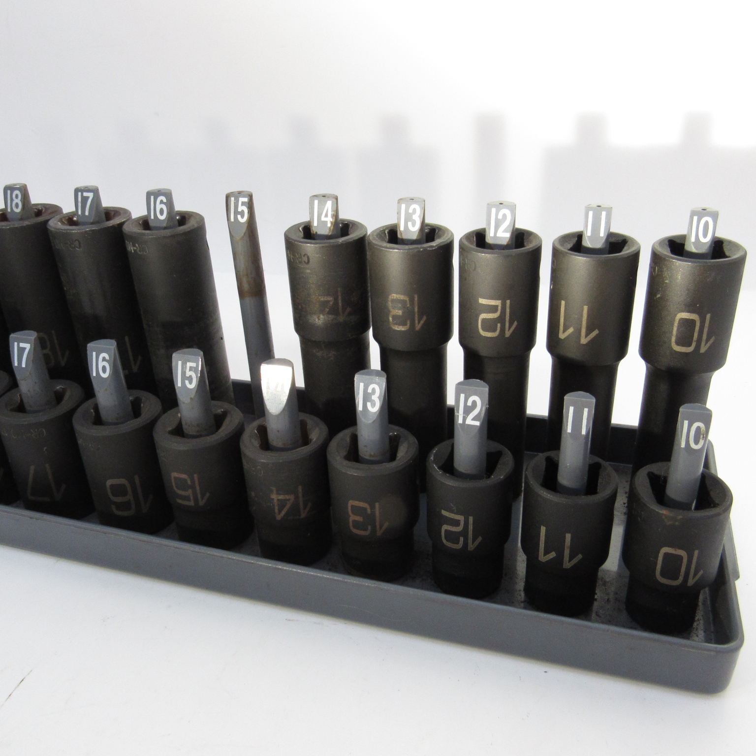 Matco 27-PC 1/2'' Drive Metric 10-27mm 6PT Deep/Standard Impact Sockets ...