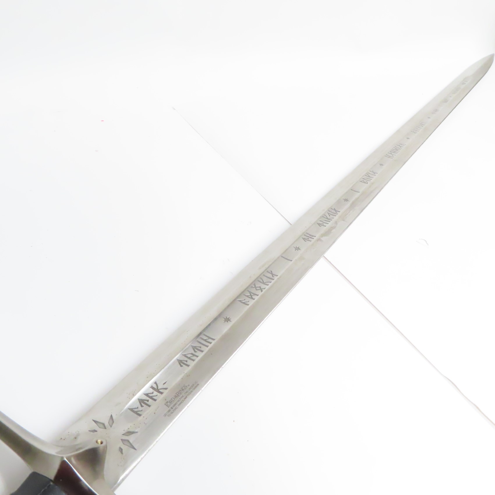 United Cutlery UC1380 Lord of the Rings Anduril Sword (Local Pick-Up Only)