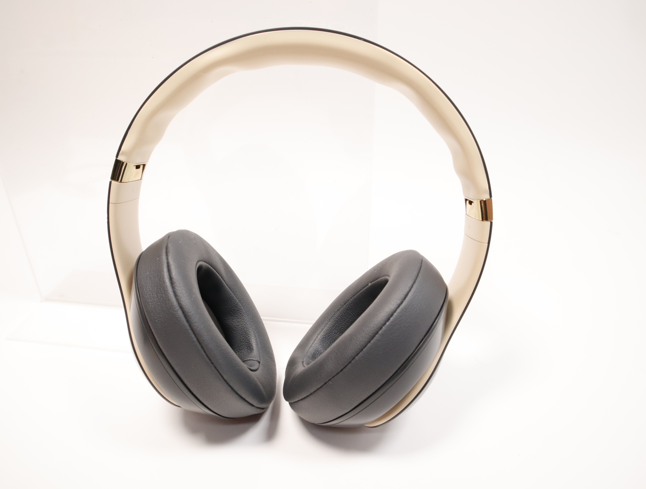 Beats Studio 3 MXJ2LL/A A1914 Shadow Gray Wireless Headphones Over Ear ANC