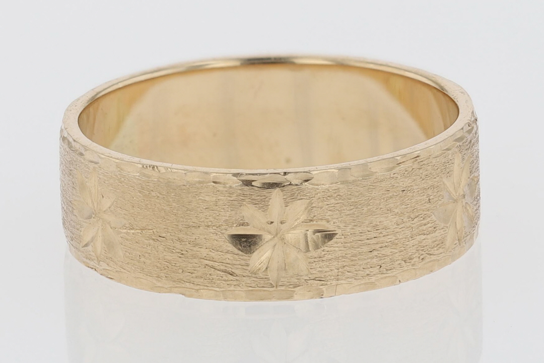 7.0mm Diamond Cut Textured Men's Band Ring 14k Yellow Gold 6.07 Grams ...