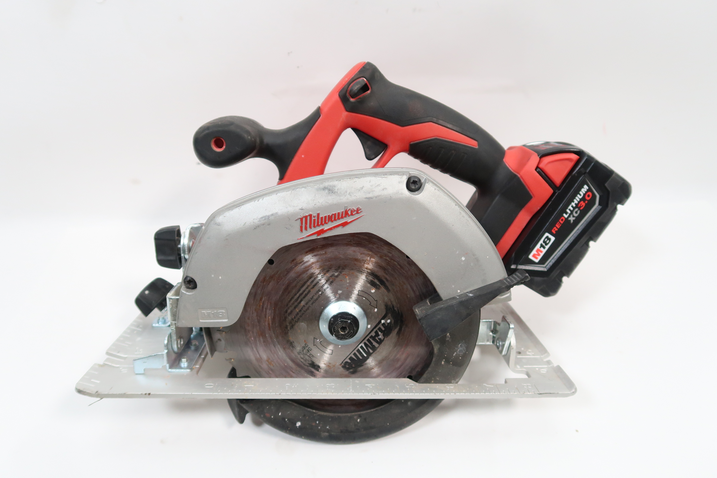 Milwaukee 2630-20 18V Lithium-Ion Cordless 6-1/2 in. Circular Saw