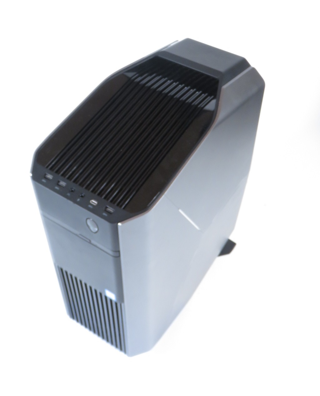 Alienware Aurora R7 Core i7-8700 3.2GHz GTX 1070 32GB RAM 2TB HDD+500GB SSD