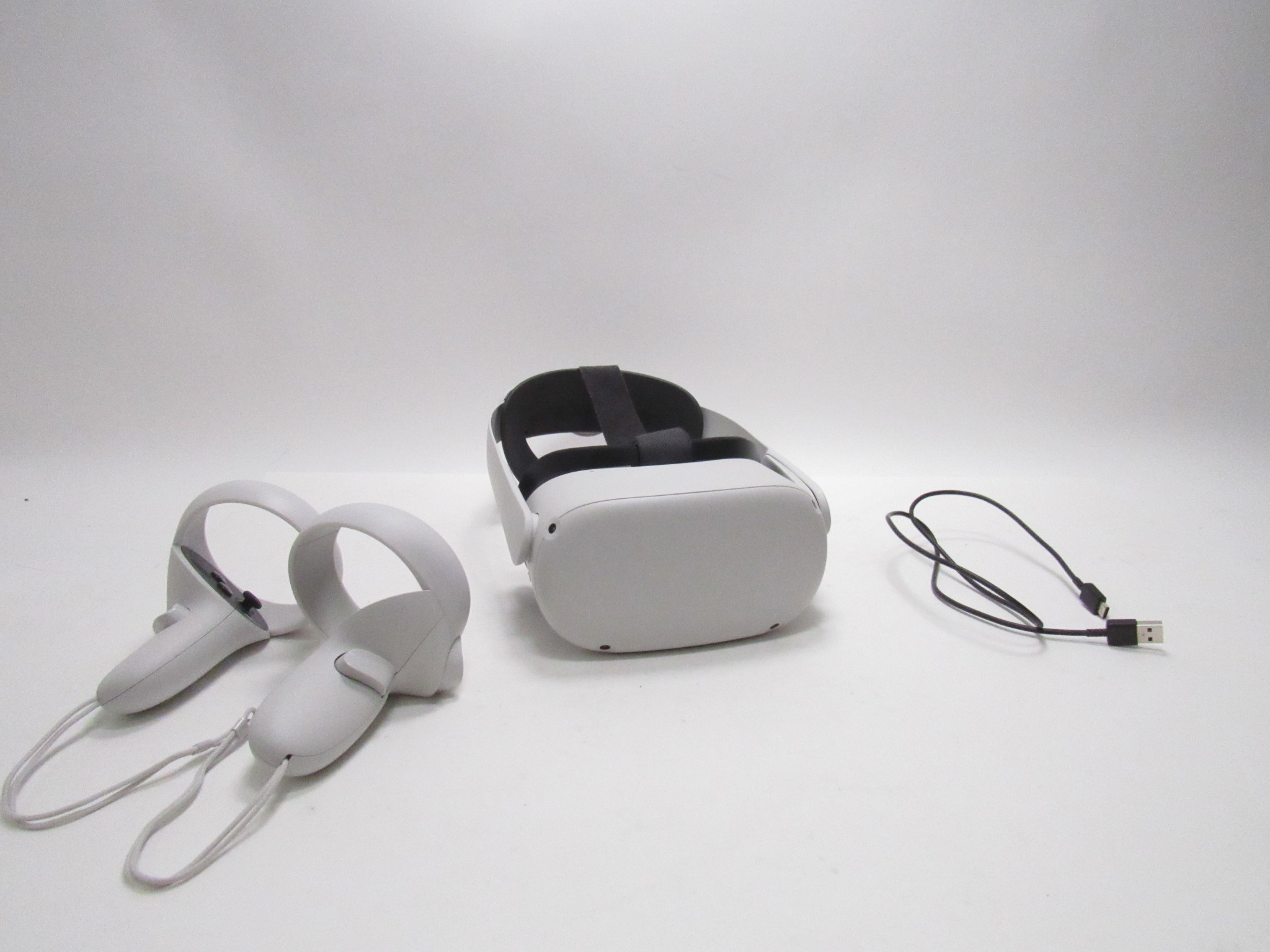 Oculus Quest 2 KW49CM Advanced 128GB All-In-One Virtual Reality VR ...