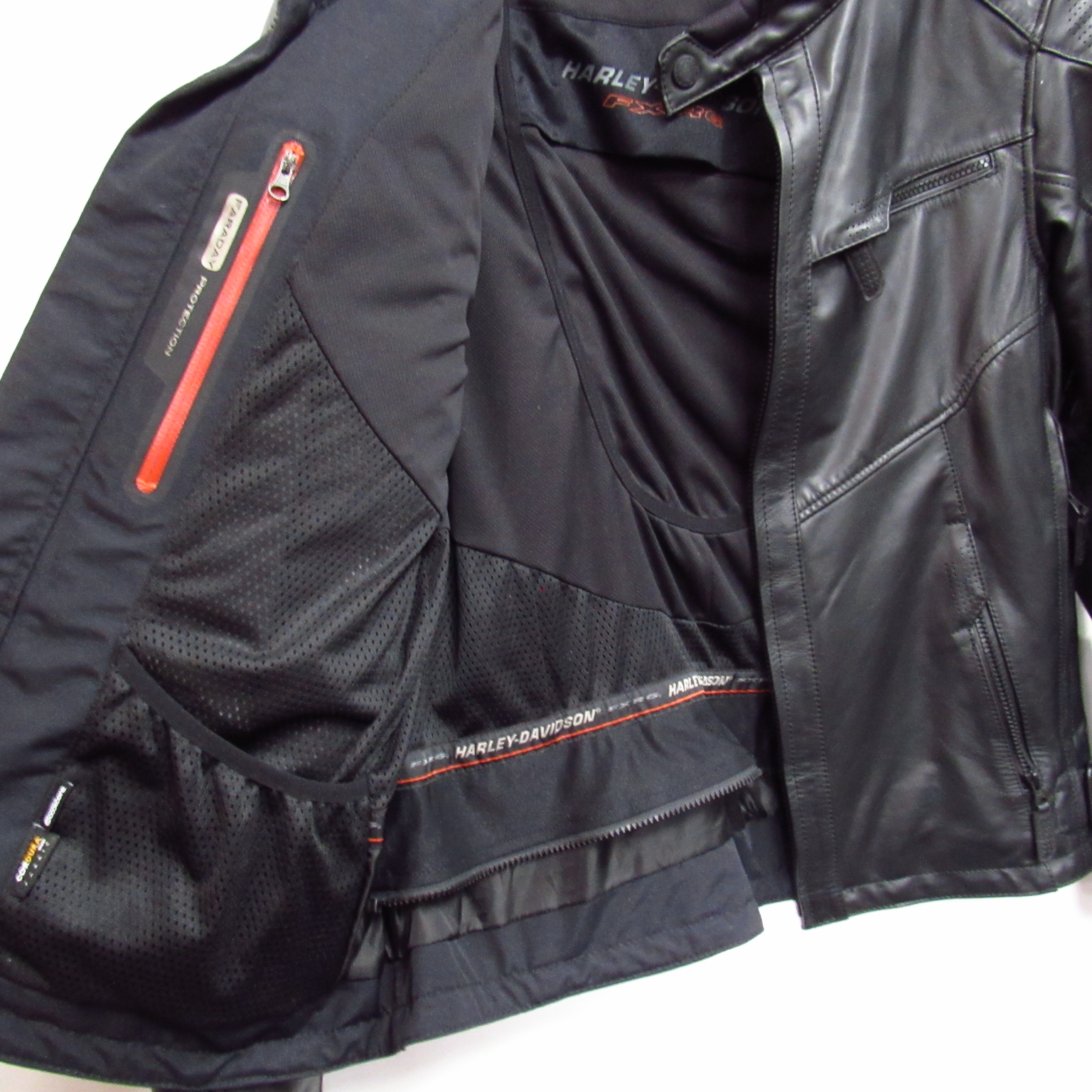 Harley-Davidson 98038-19VM FXRG Triple Vent System Men's Large Leather ...