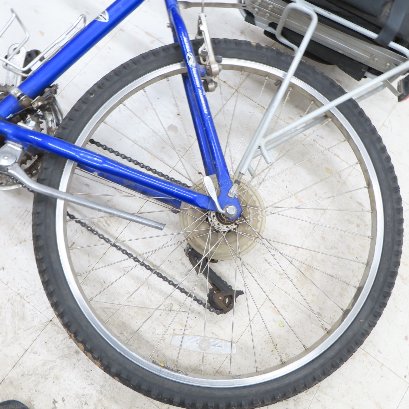 Trek Navigator 300 26" Men's Mountain Bicycle - Blue (Local Pick-Up Only)