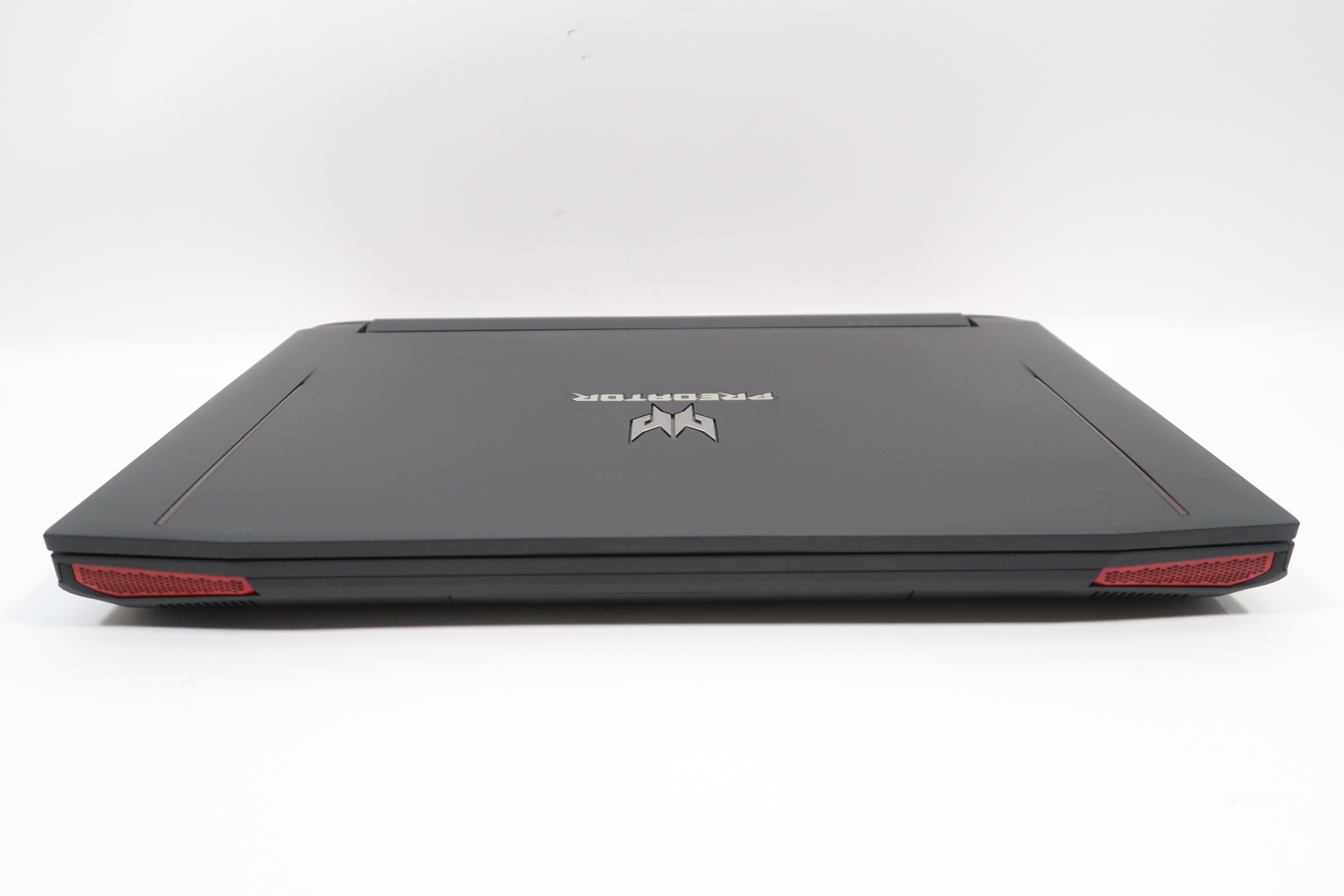 Acer Predator 15 N15P3 i7-7700H@2.8GHz GTX 1070 16GB RAM 256GB SSD+1TB ...