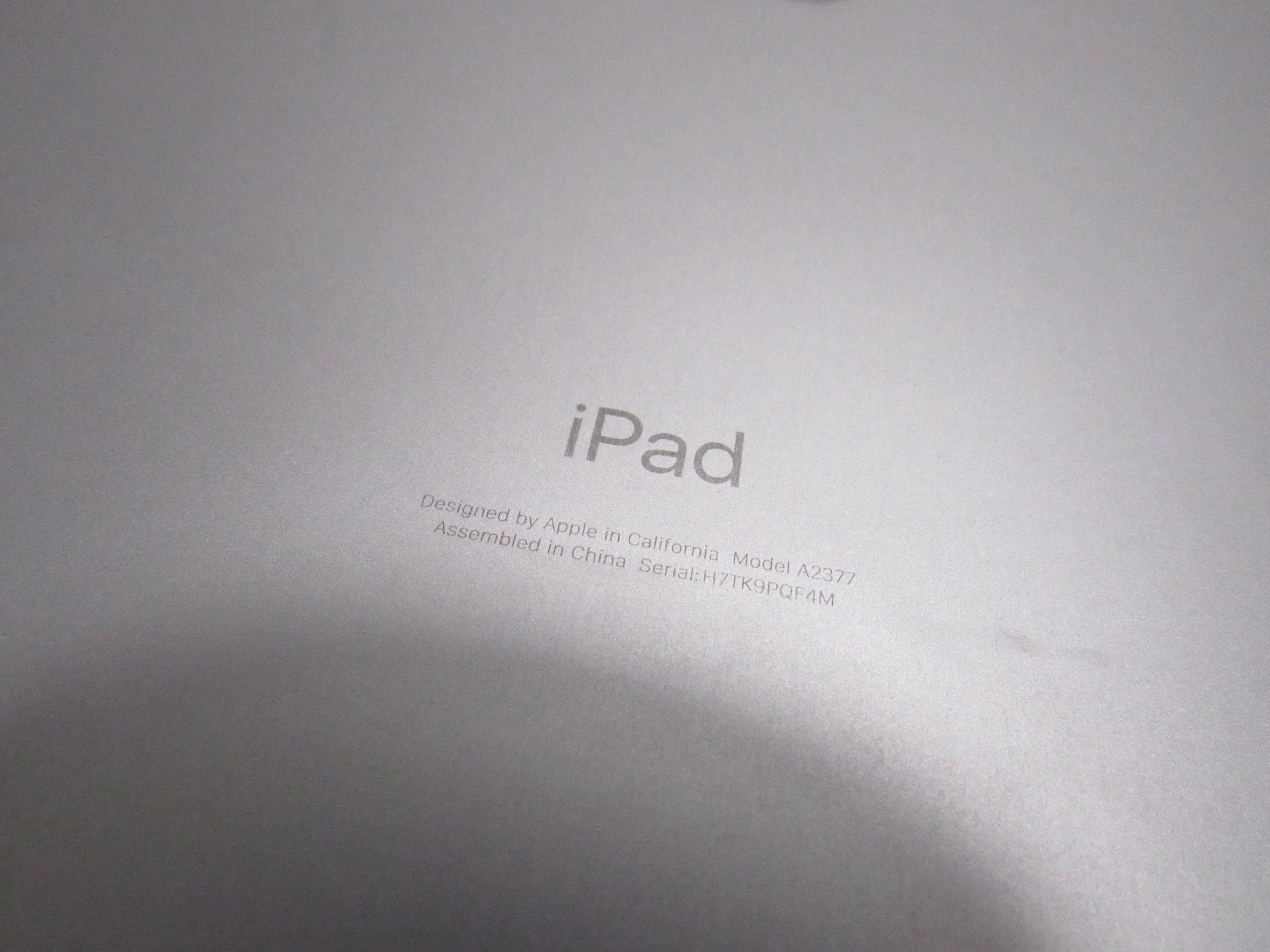 Apple iPad Pro 3rd Gen MHQV3LL/A A2377 256GB Wi-Fi Tablet Silver