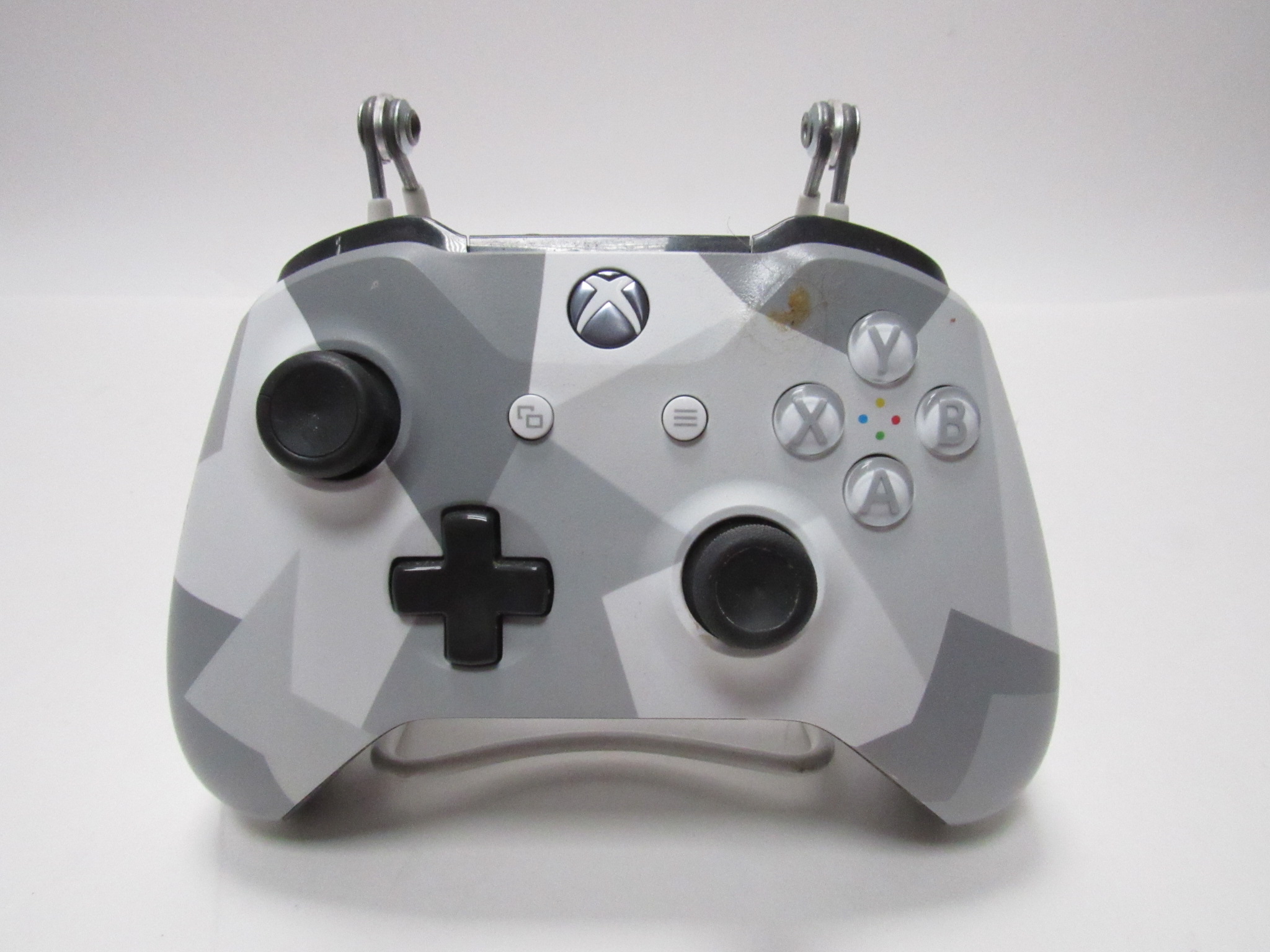 Microsoft 1708 Xbox One Controller Grey Camo