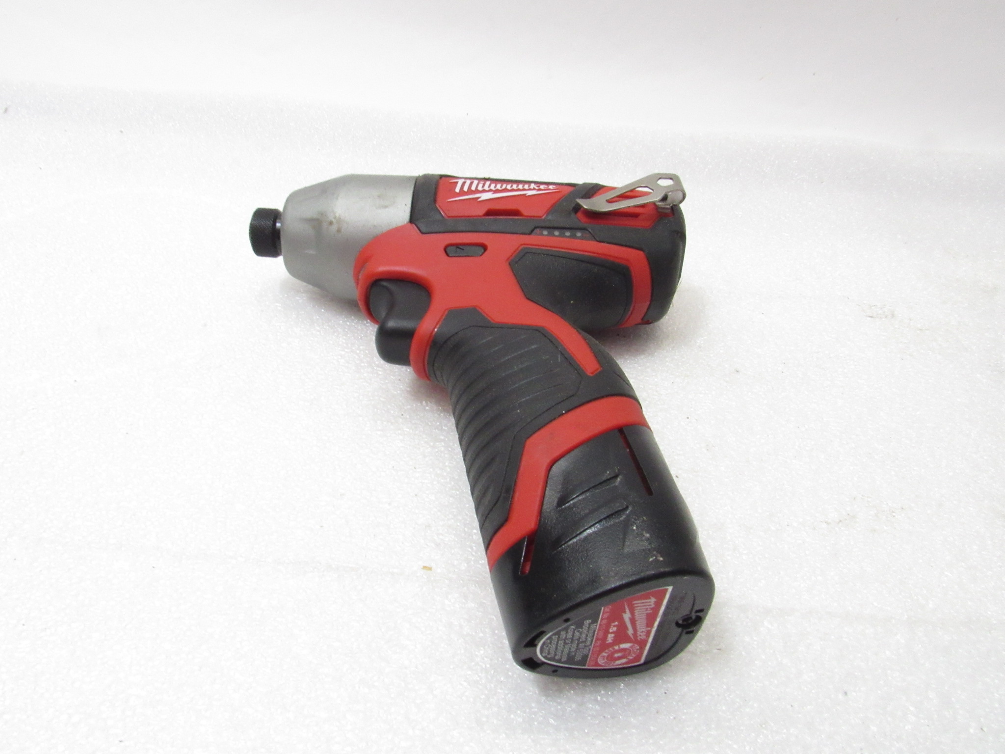 Milwaukee 2462-20 12-Volt Li-ion 1/4" Cordless Hex Impact Driver