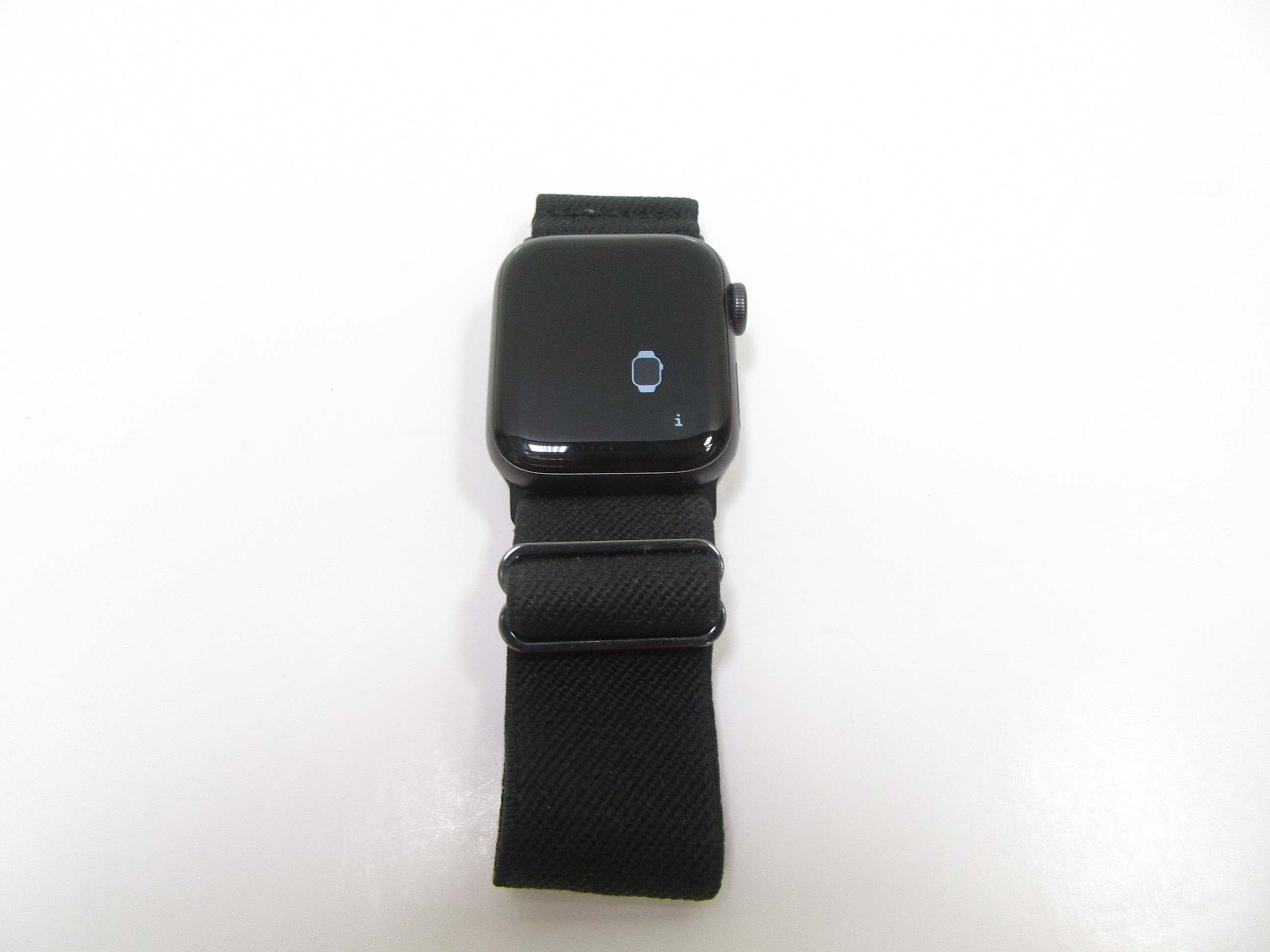 Apple Watch SE A2351 40mm Black Aluminum Casing GPS Touchscreen Smartwatch