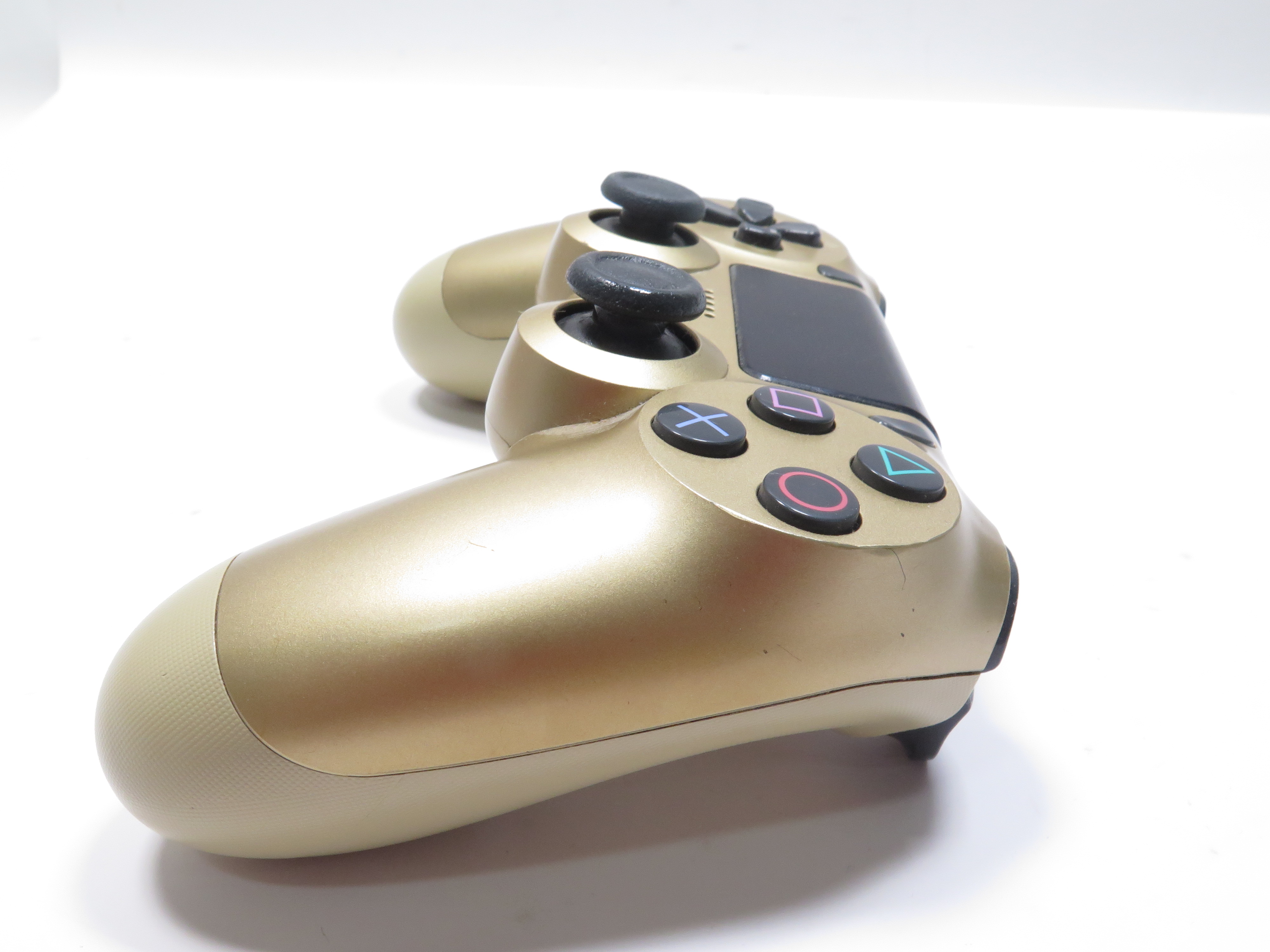 Sony CUH-ZCT2U PlayStation 4 Dual shock Wireless Controller - Gold 8444