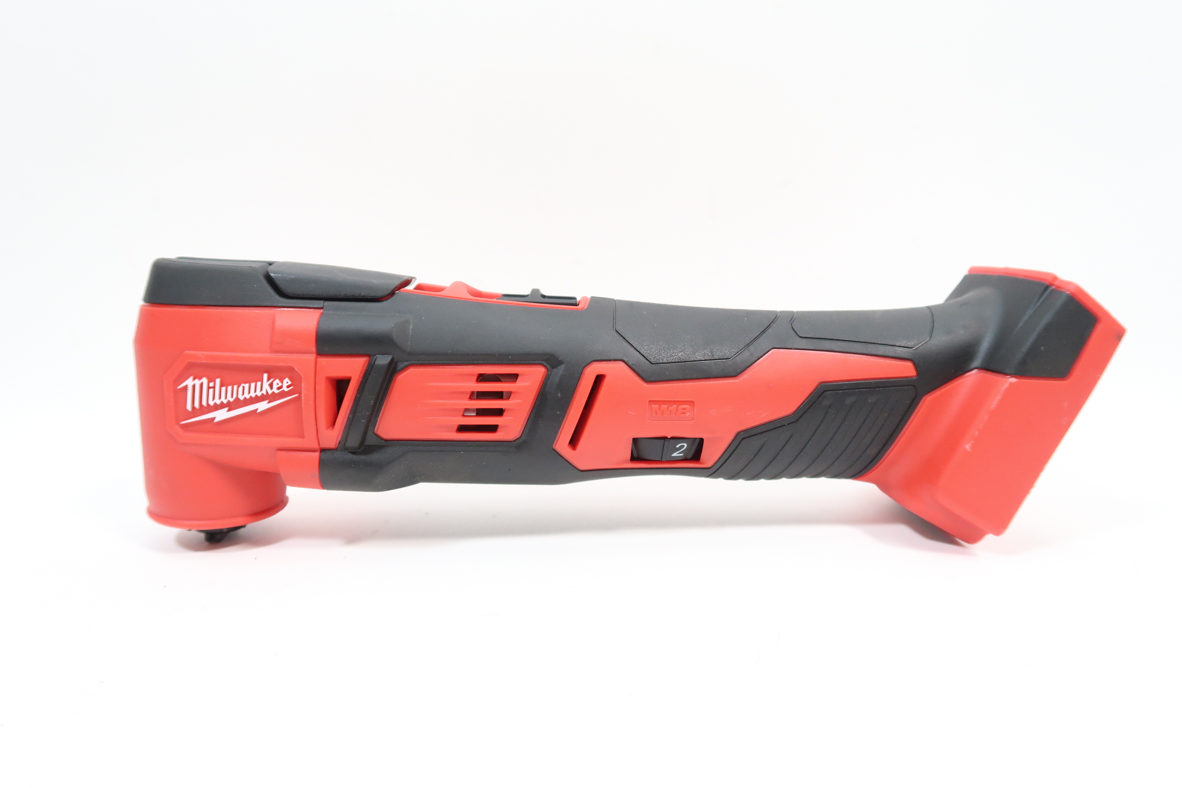 Milwaukee 2626-20 18V Lithium-Ion Cordless Oscillating Multi-Tool