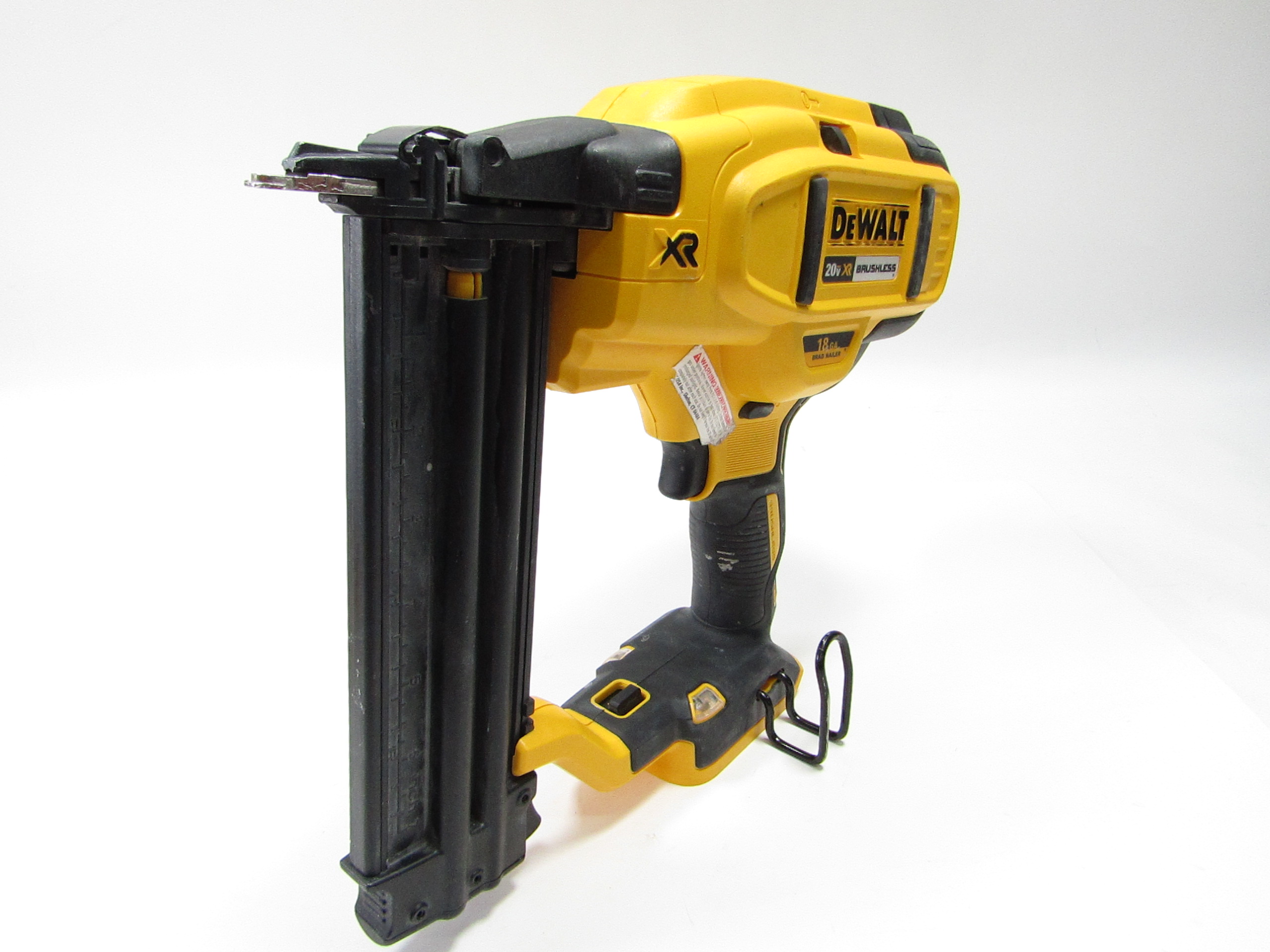 DeWALT DCN680 20V Max Lithium-Ion Brushless 18-Gauge Cordless Brad ...