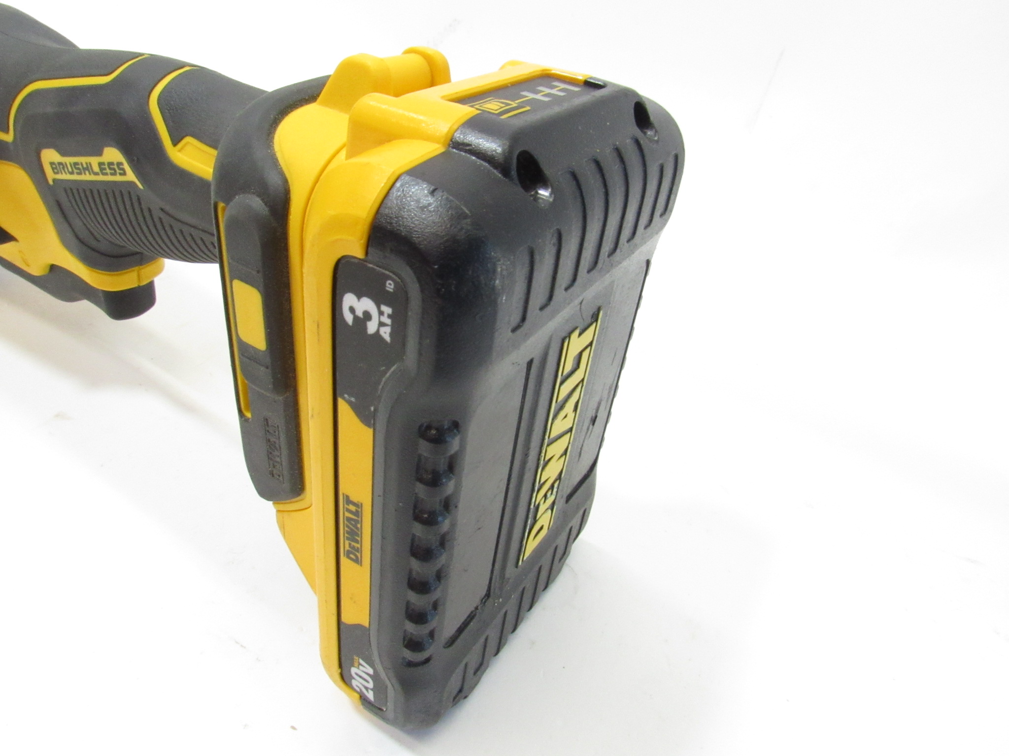 Dewalt DCS354B ATOMIC 20V Max Cordless Oscillating Multi-Tool