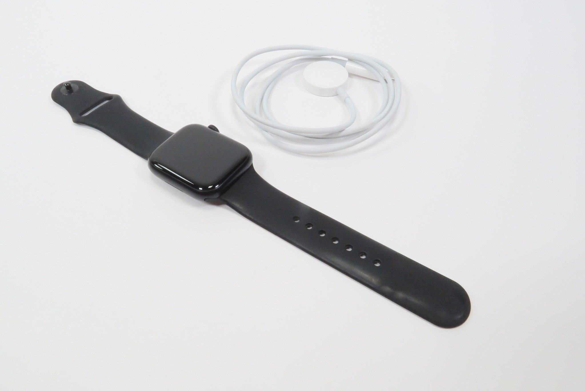 Apple Watch Series 7 A2477 45mm Touchscreen Smartwatch