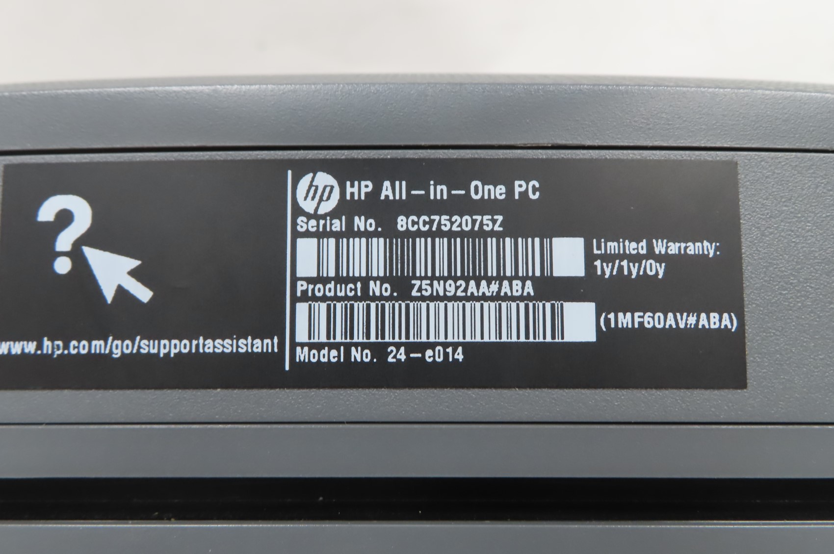 HP All in One PC 24-e014 Win 10 Core i3-7100U 2.4GHz 8GB RAM 1TB HDD 23.8"