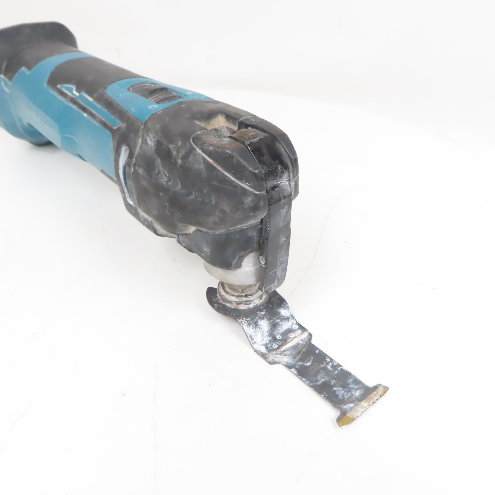 Makita USA Inc. XMT03 LXT 18V Cordless Oscillating Multi-Tool